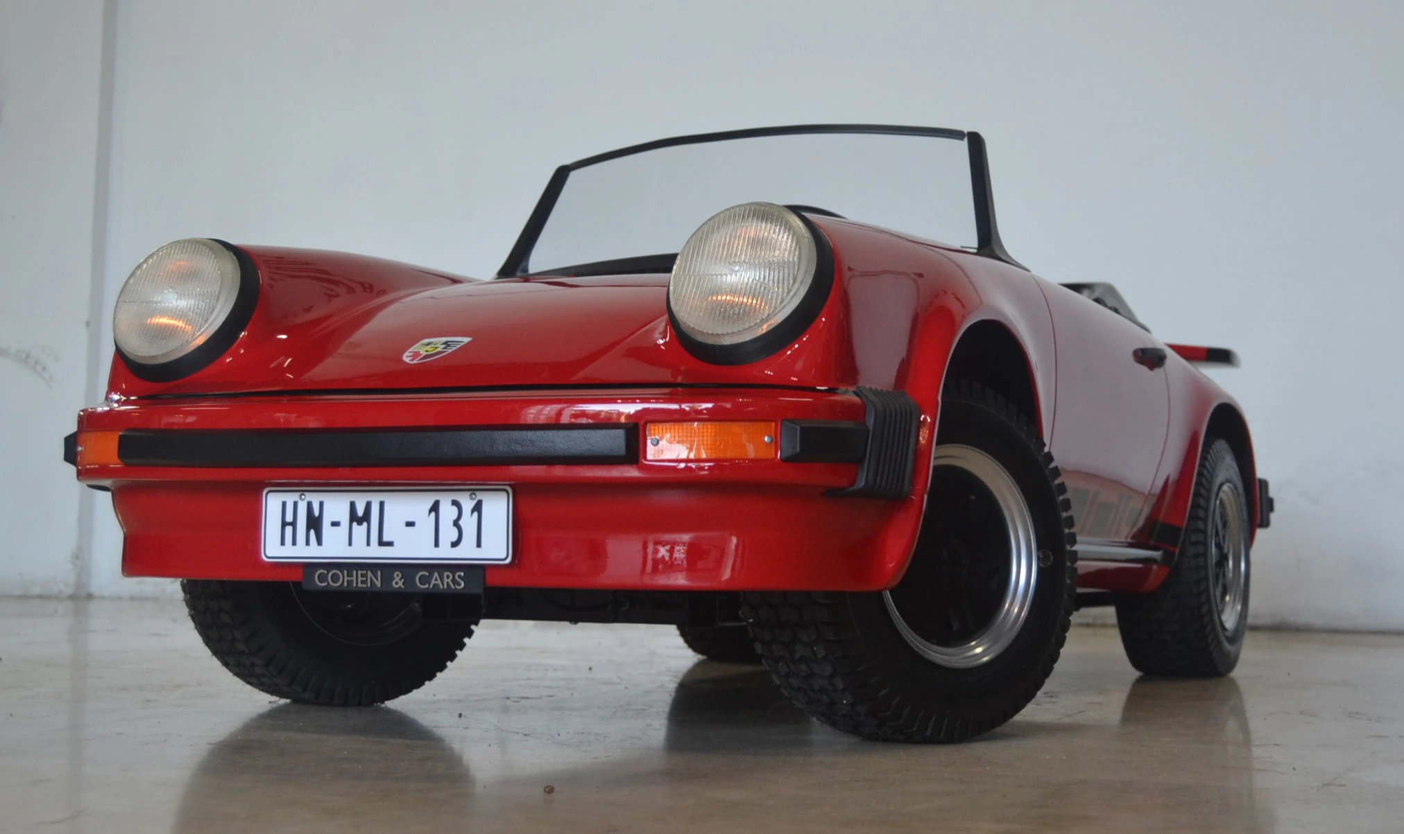 PORSCHE 911 CARRERA JUNIOR CHILDREN'S CAR
