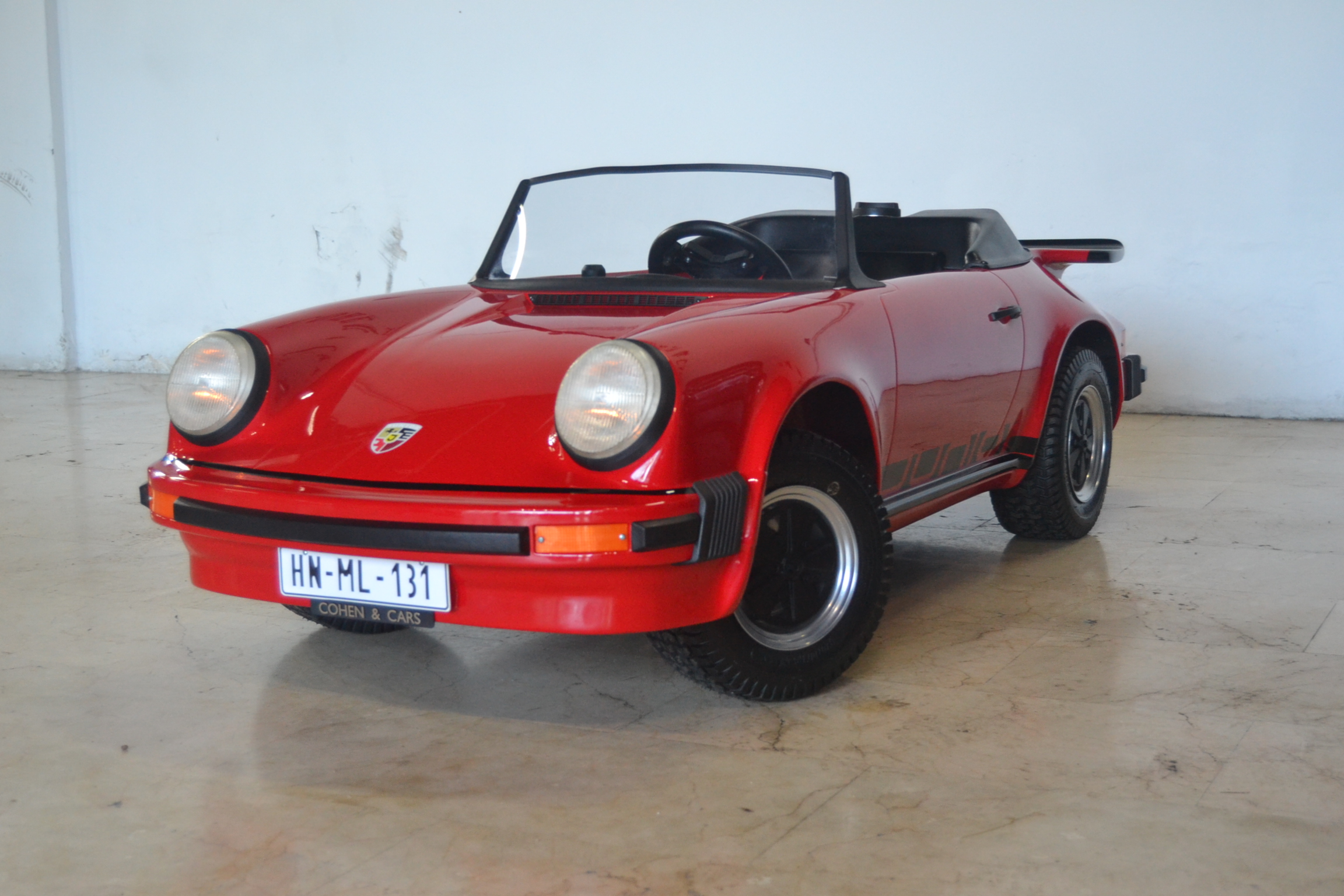 PORSCHE 911 CARRERA JUNIOR CHILDREN'S CAR