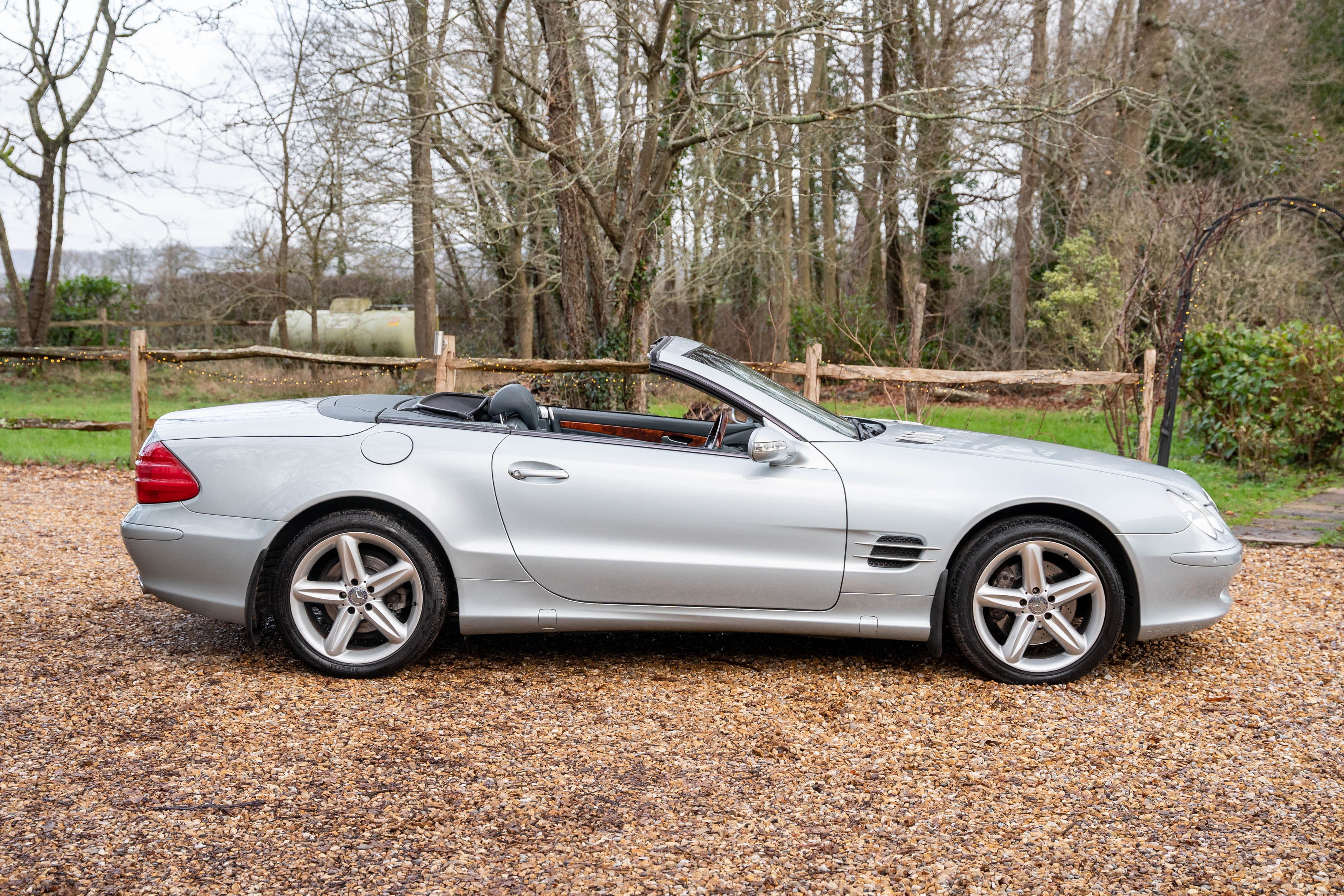 2002 MERCEDES-BENZ (R230) SL500