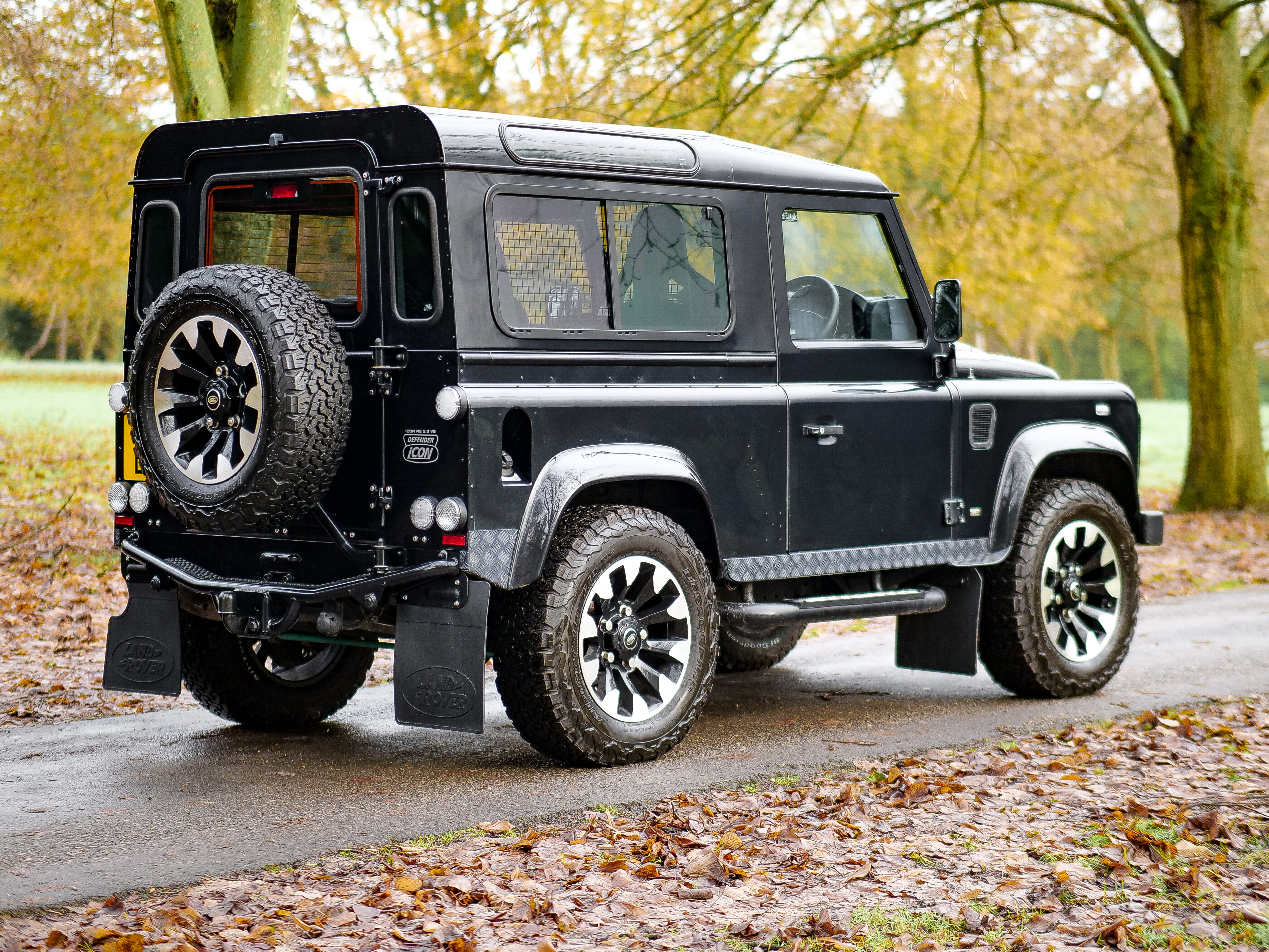 2011 LAND ROVER DEFENDER 90 5.0 V8 ‘OVERFINCH ICON RS’ - 25,637 MILES