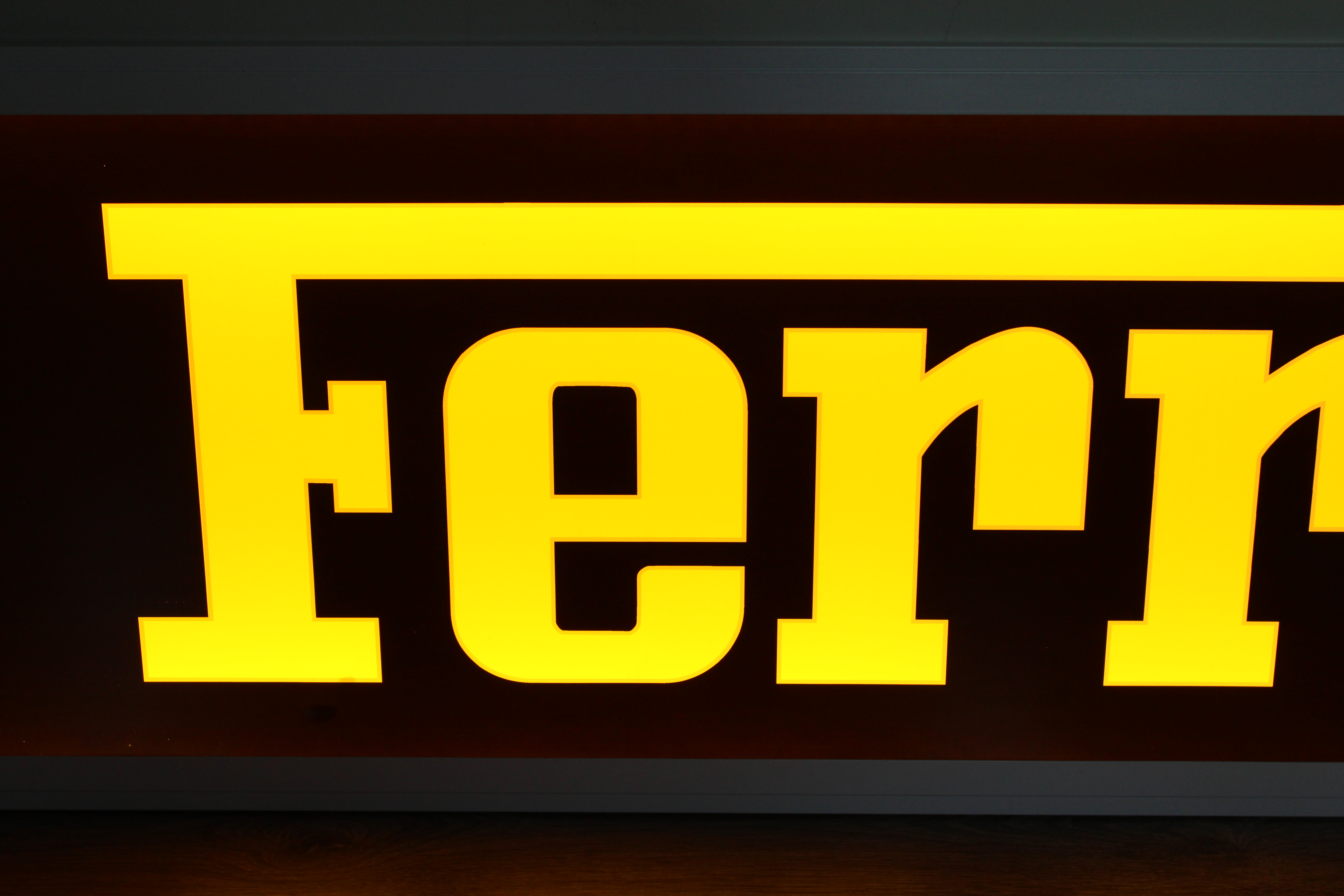 FERRARI ILLUMINATED SERVICE SIGN