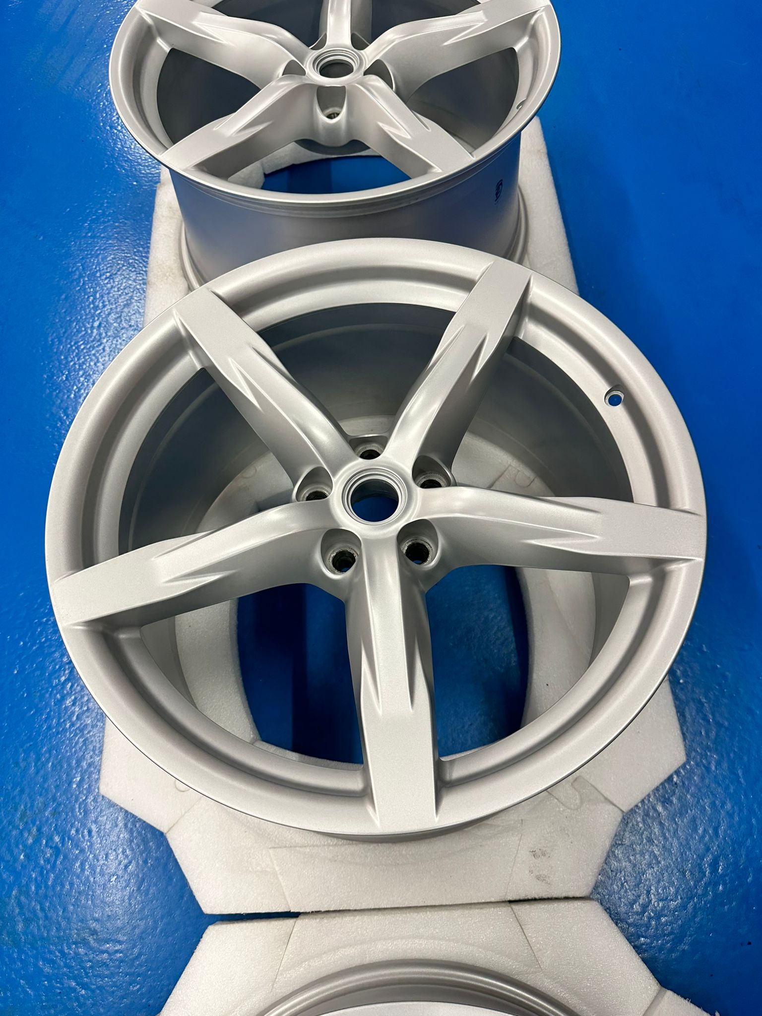 SET OF FERRARI GTC4 LUSSO WHEELS