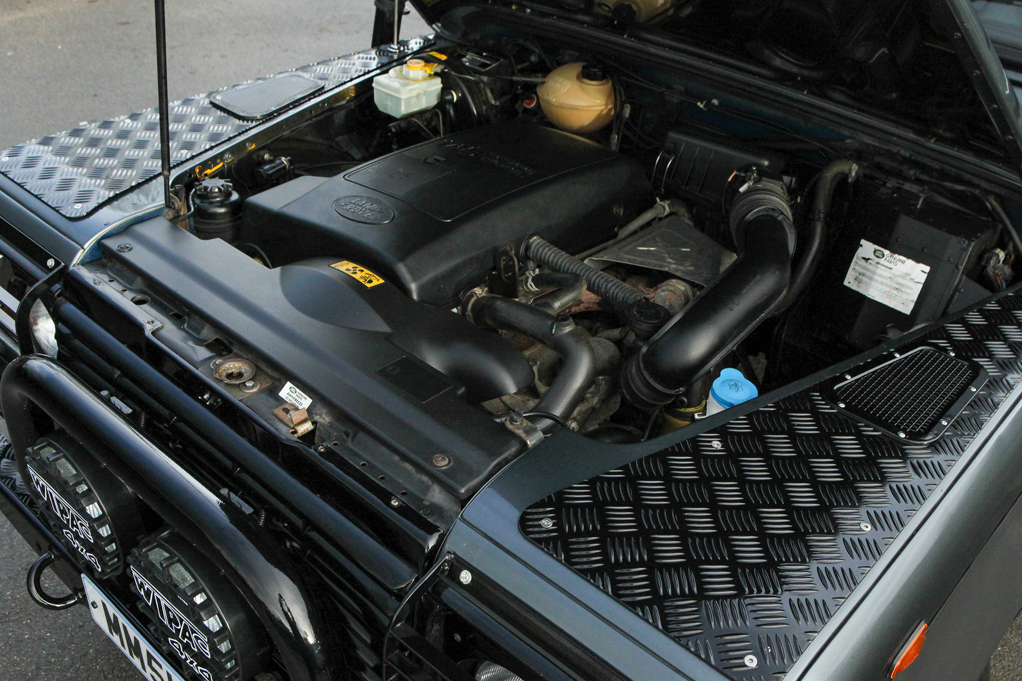 2001 LAND ROVER DEFENDER 90 - 57,511 MILES for sale by auction in South ...