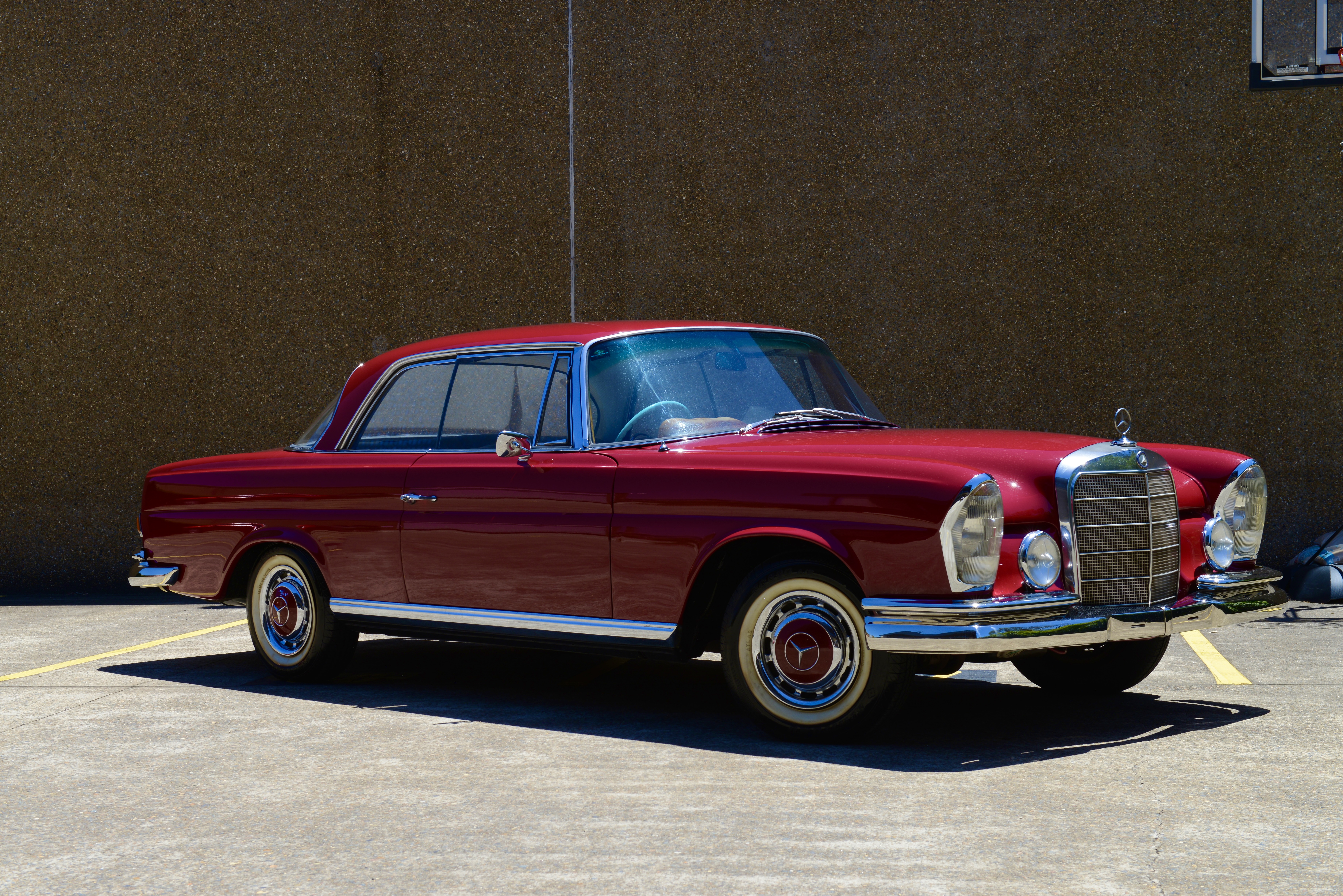 1963 MERCEDES-BENZ (W111) 220SE COUPE
