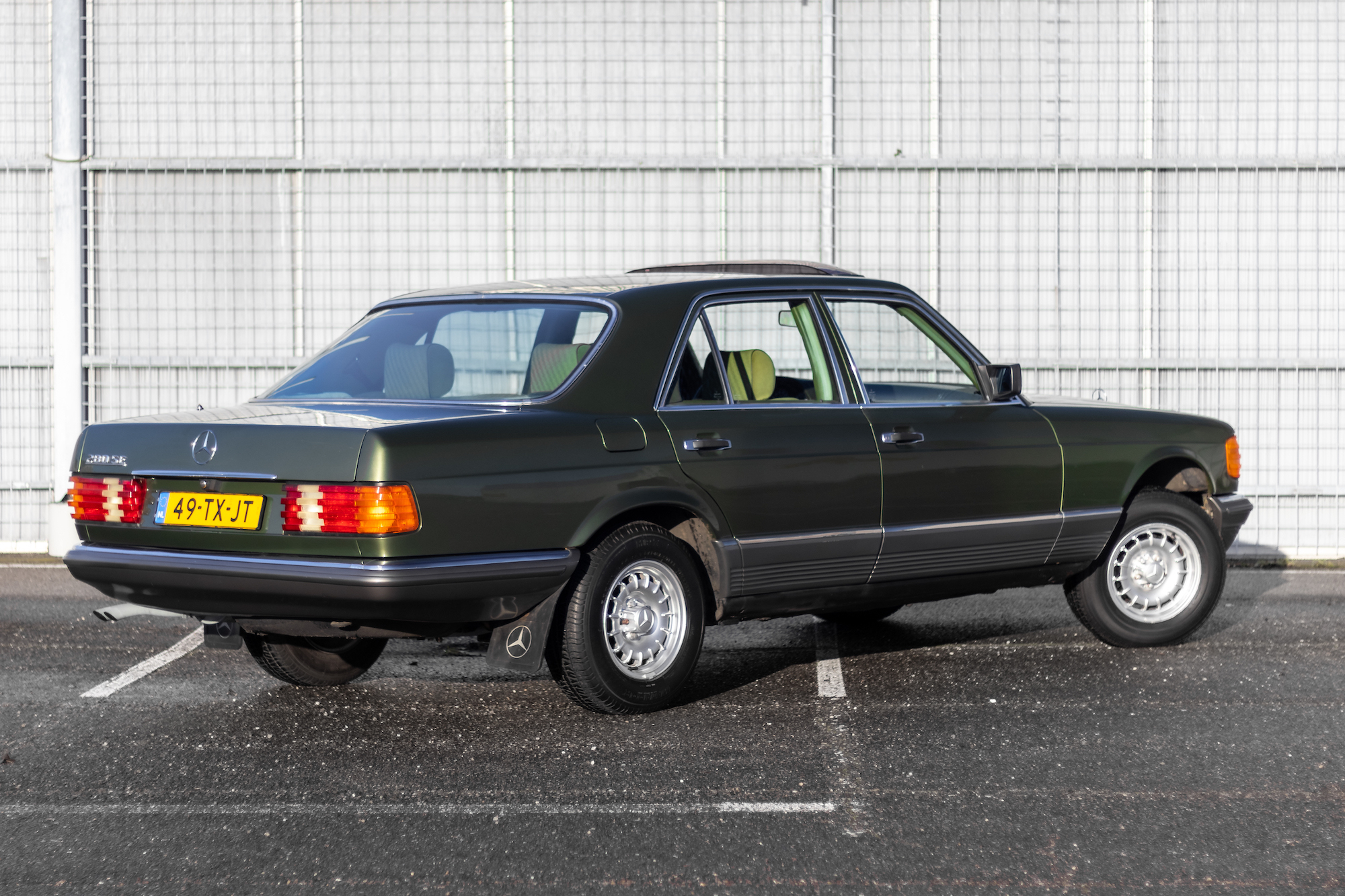 1982 MERCEDES-BENZ (W126) 280 SE