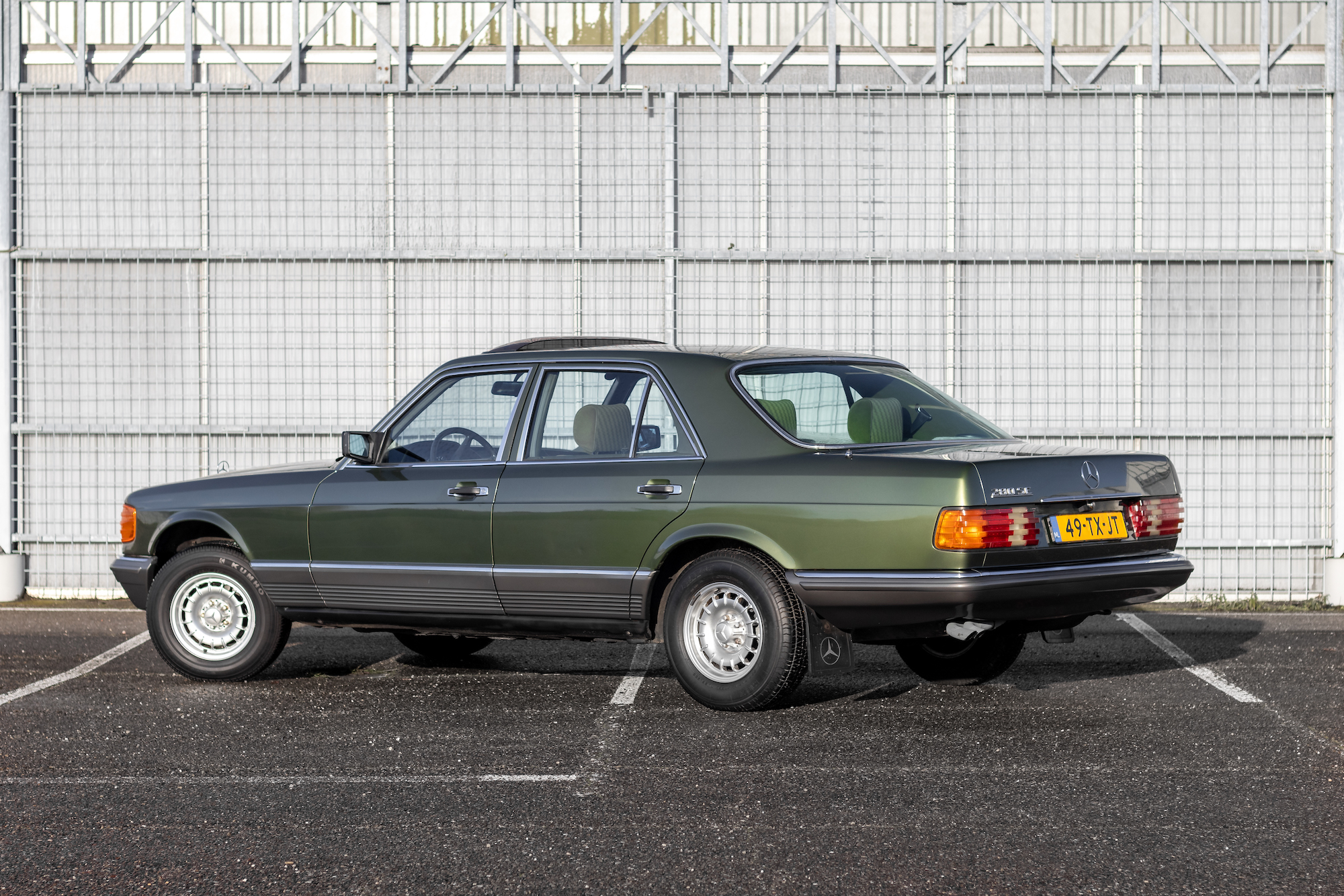 1982 MERCEDES-BENZ (W126) 280 SE