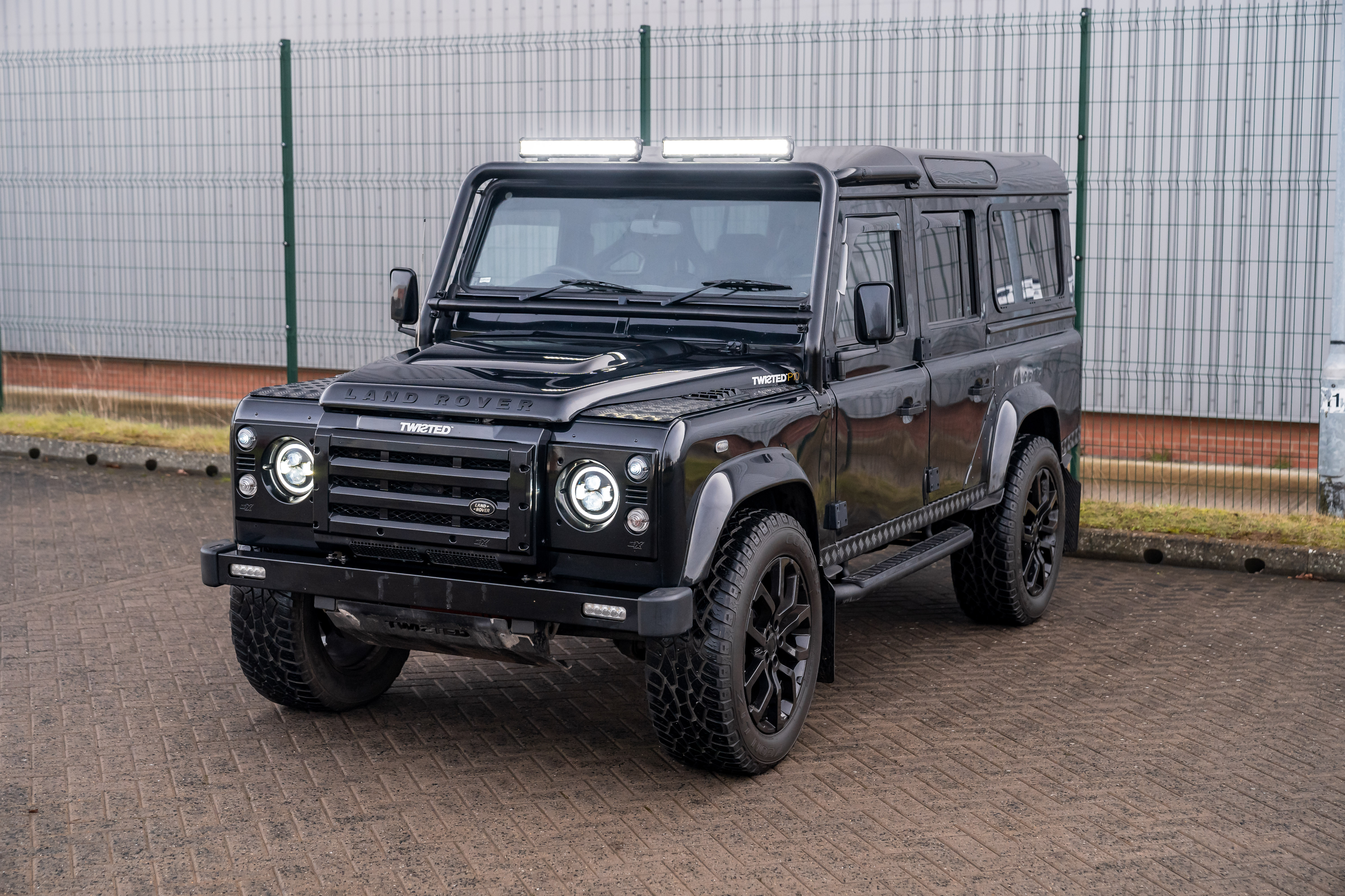 2012 LAND ROVER DEFENDER 110 XS 'TWISTED P10'