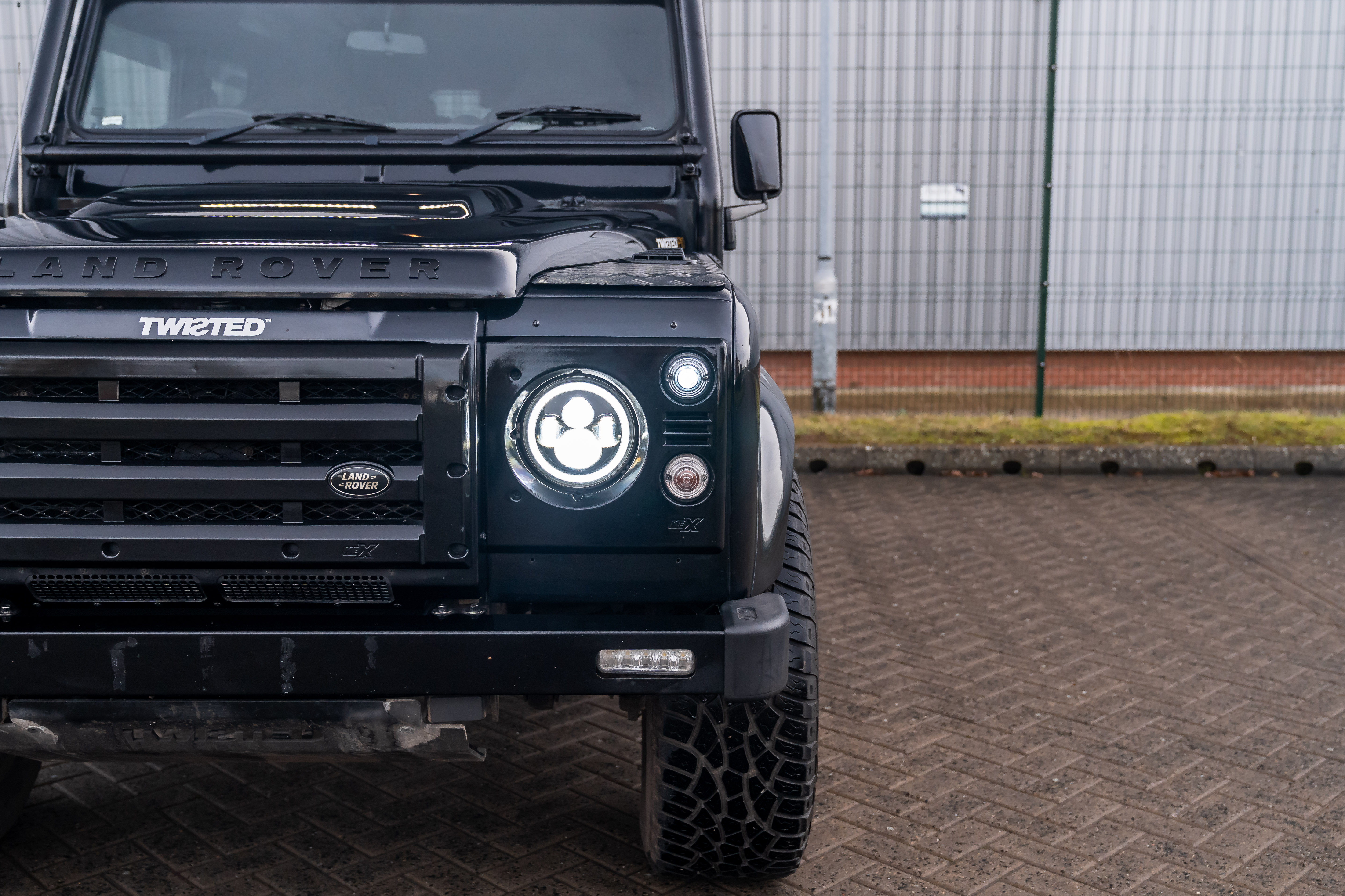 2012 LAND ROVER DEFENDER 110 XS 'TWISTED P10'