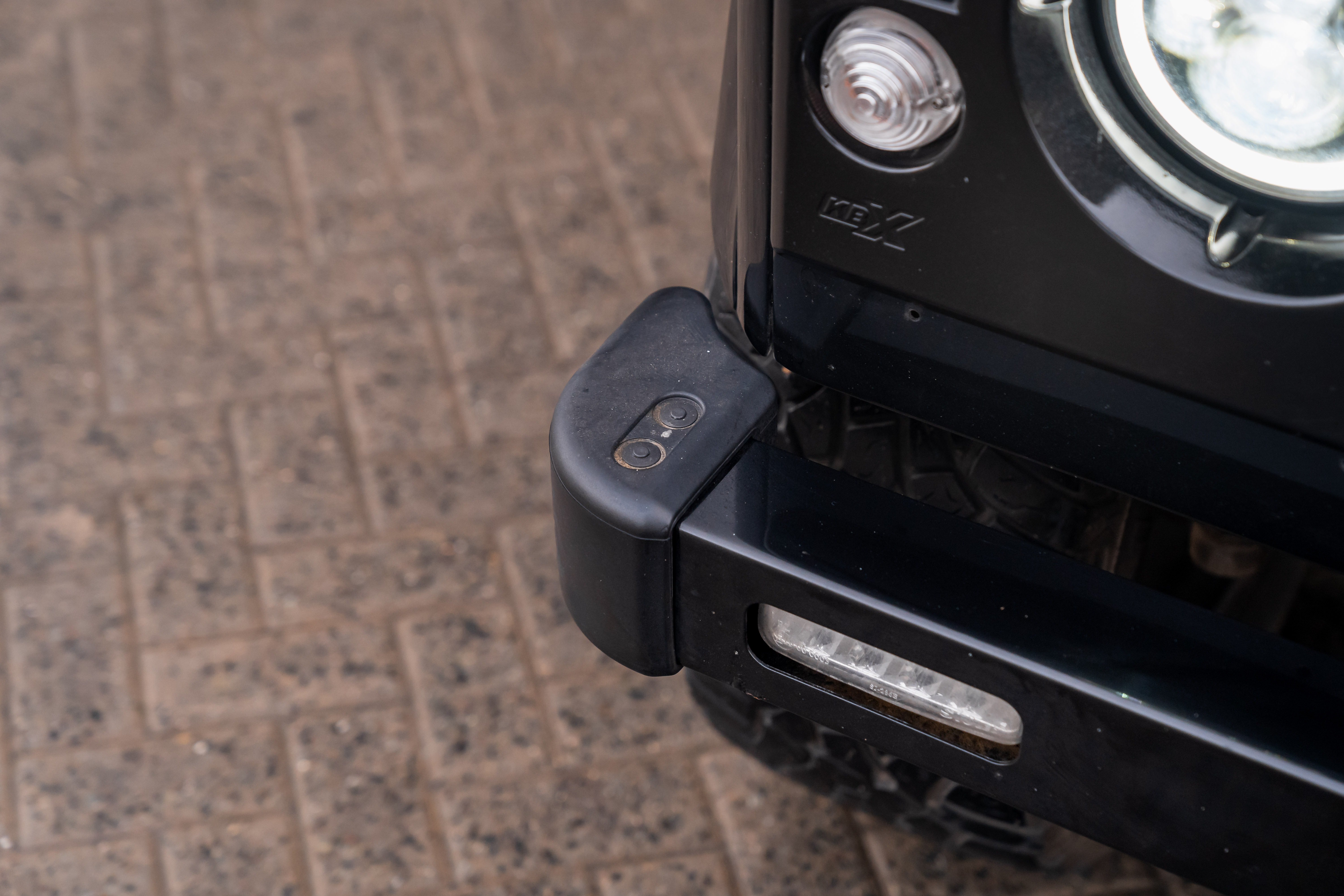 2012 LAND ROVER DEFENDER 110 XS 'TWISTED P10'