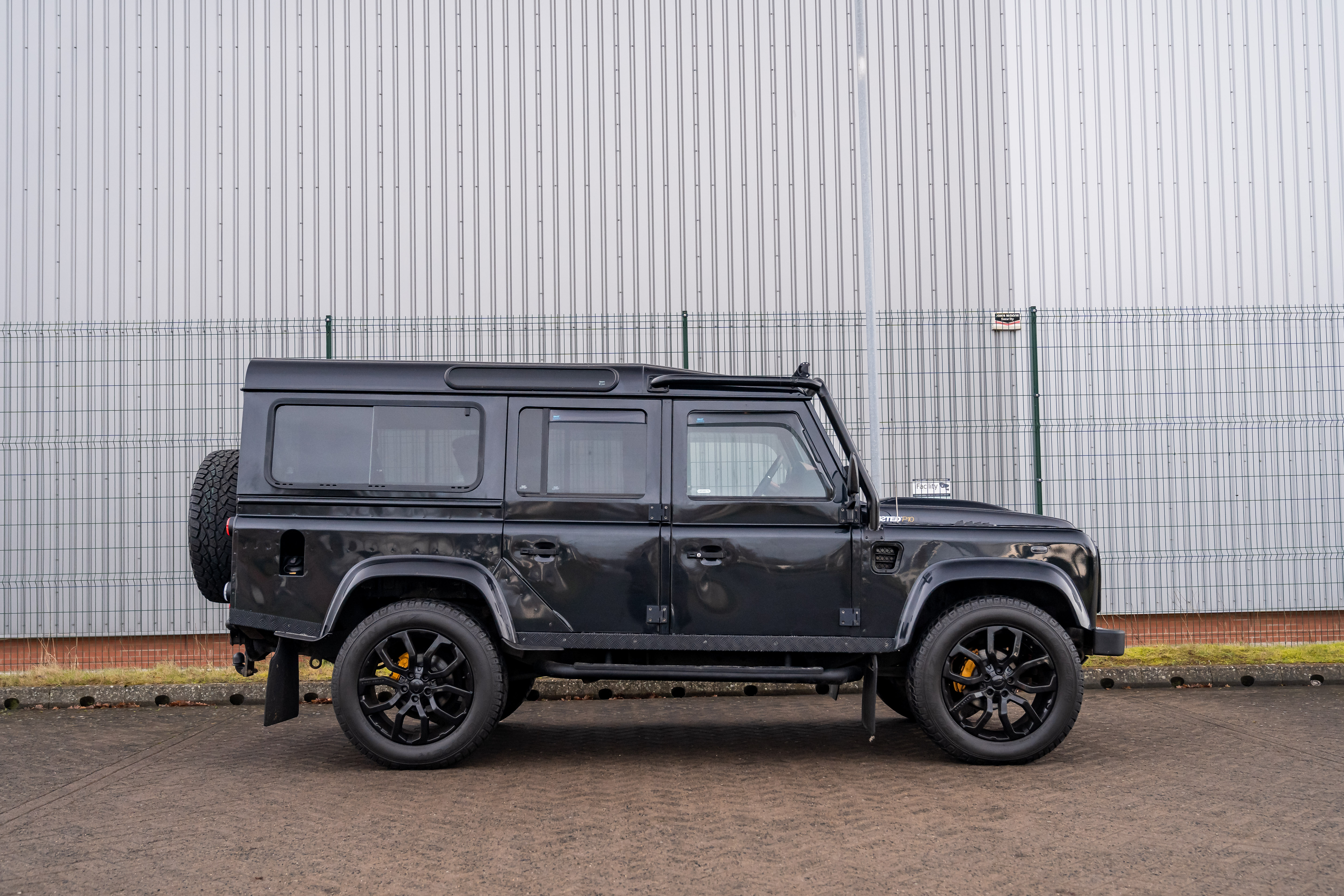 2012 LAND ROVER DEFENDER 110 XS 'TWISTED P10'