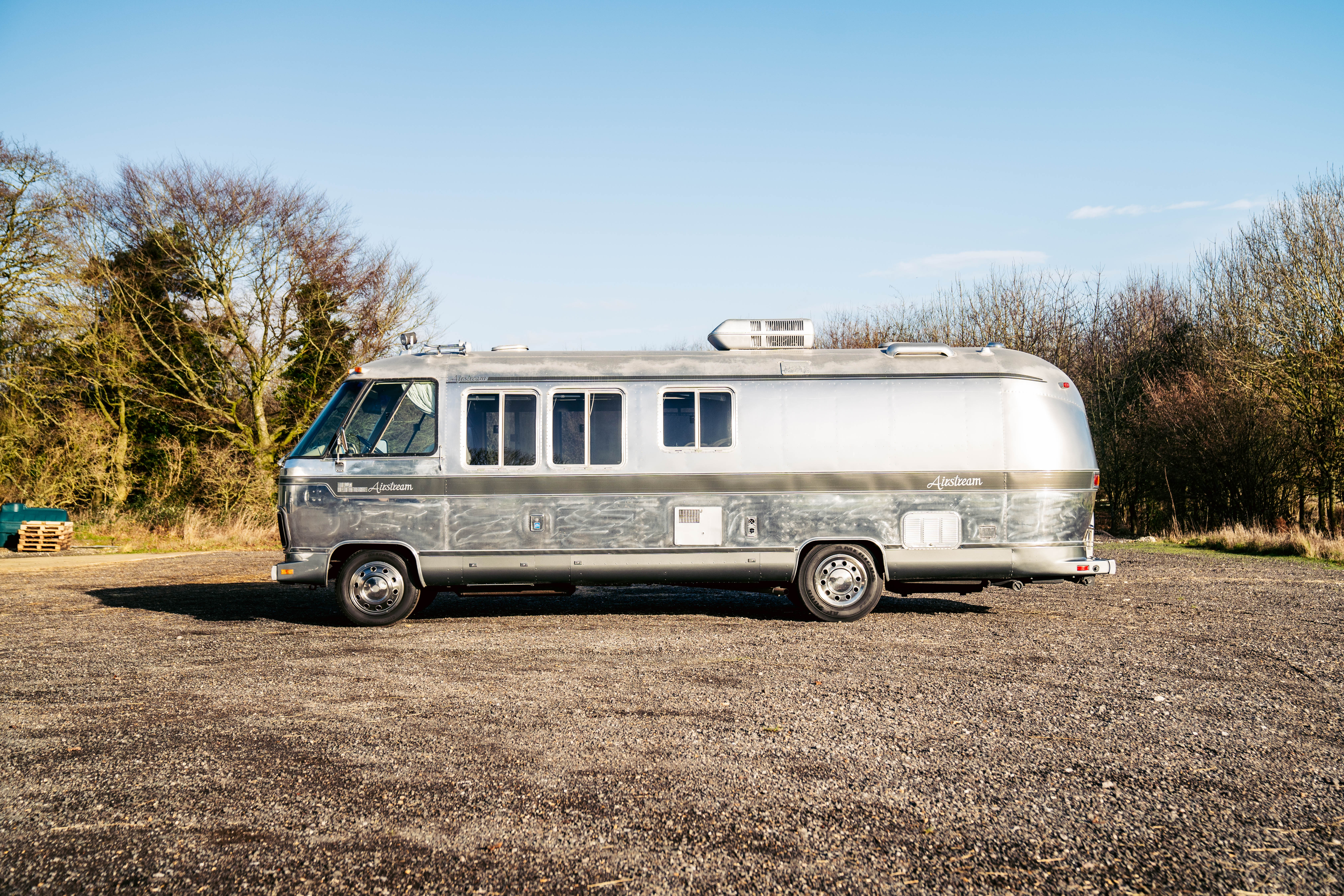1984 CHEVROLET AIRSTREAM 270 EXCELLA