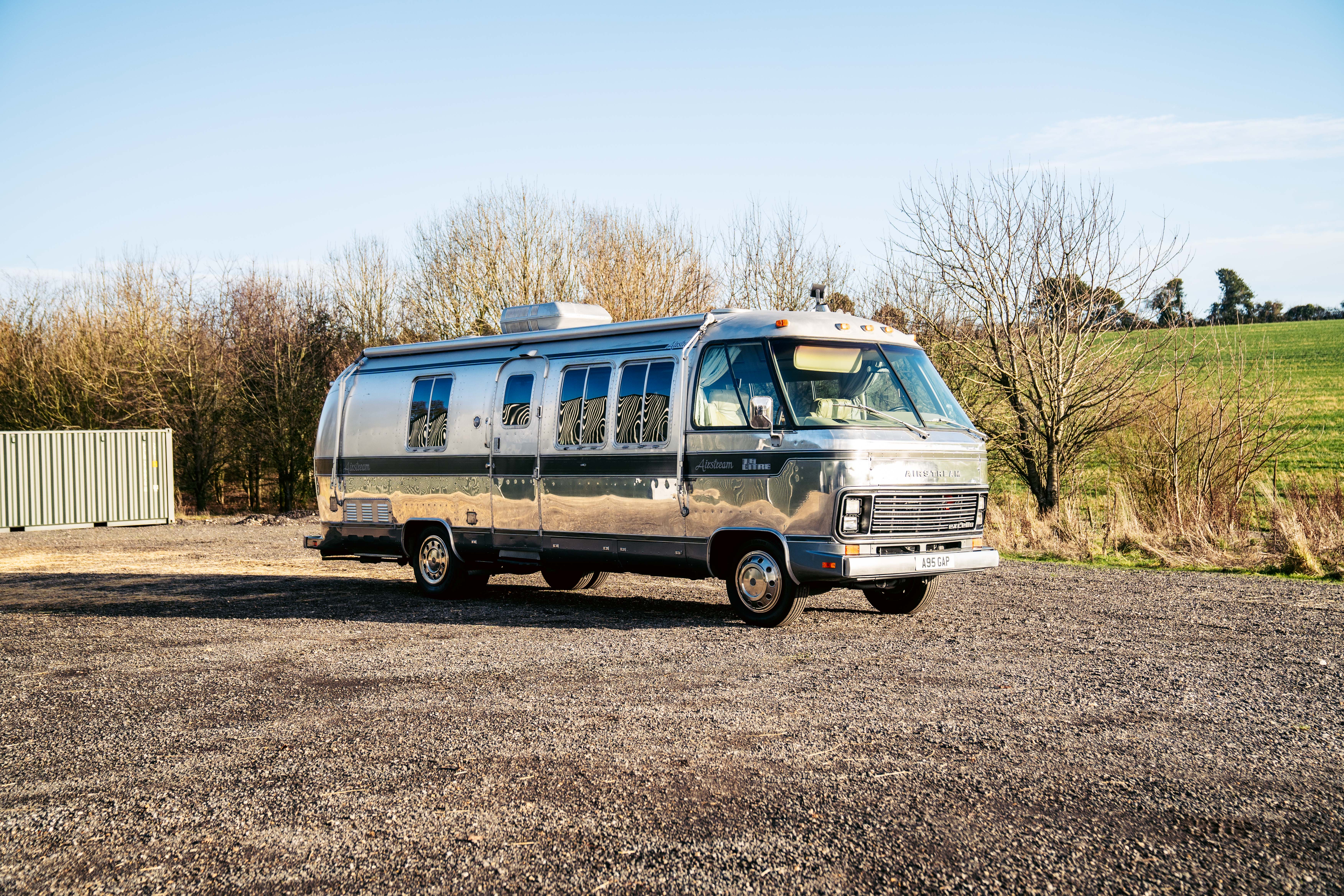 1984 CHEVROLET AIRSTREAM 270 EXCELLA