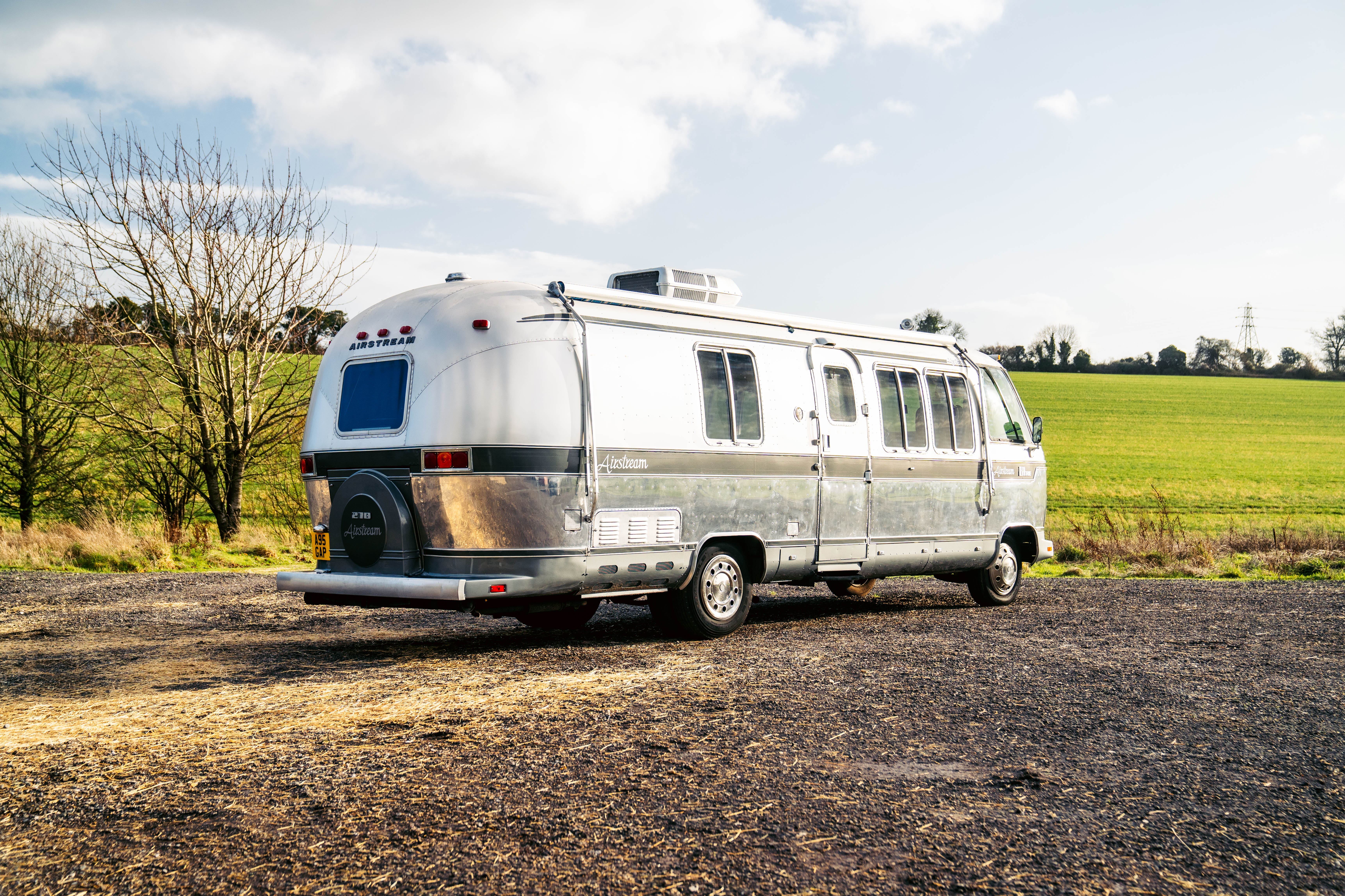 1984 CHEVROLET AIRSTREAM 270 EXCELLA