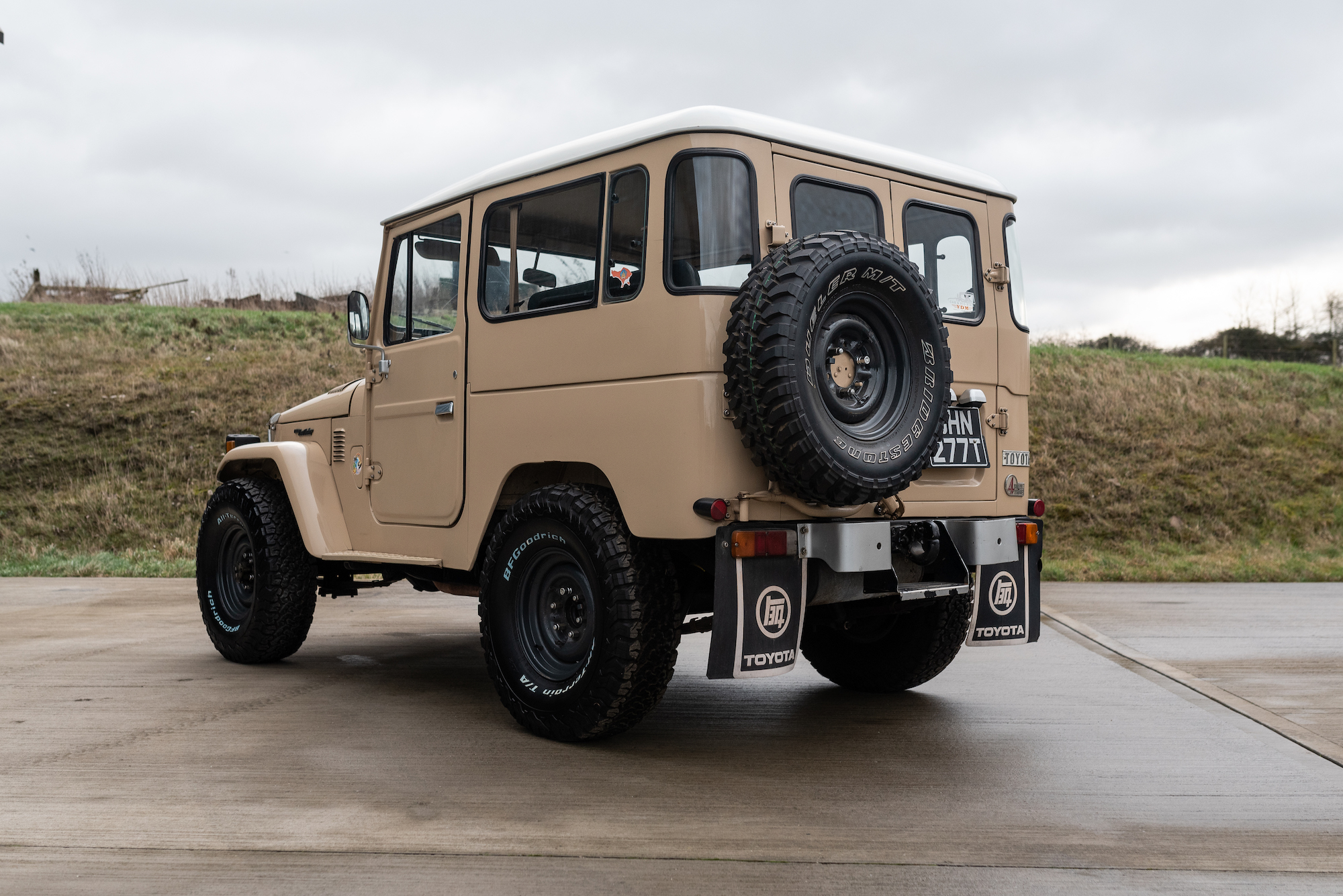 1979 TOYOTA FJ40 LAND CRUISER