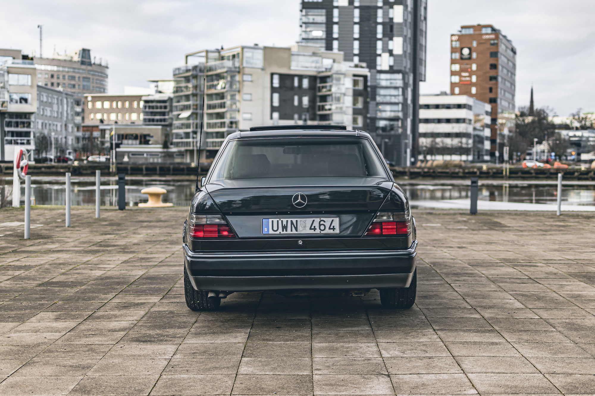 1992 MERCEDES-BENZ (W124) 500E
