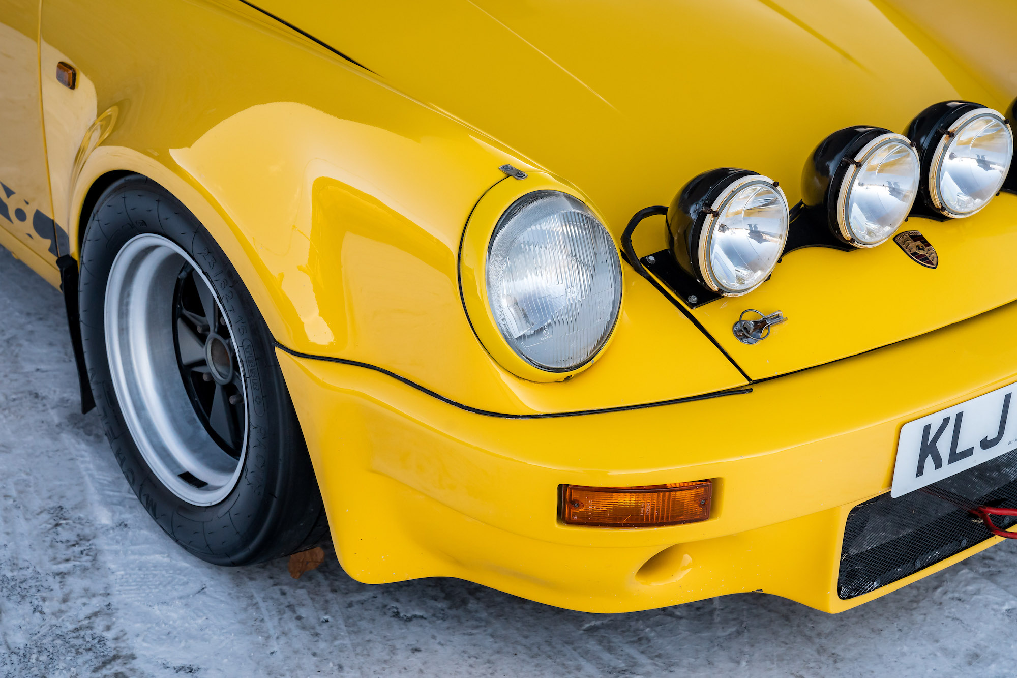 1975 Porsche 911 MFI - RSR IROC REPLICA