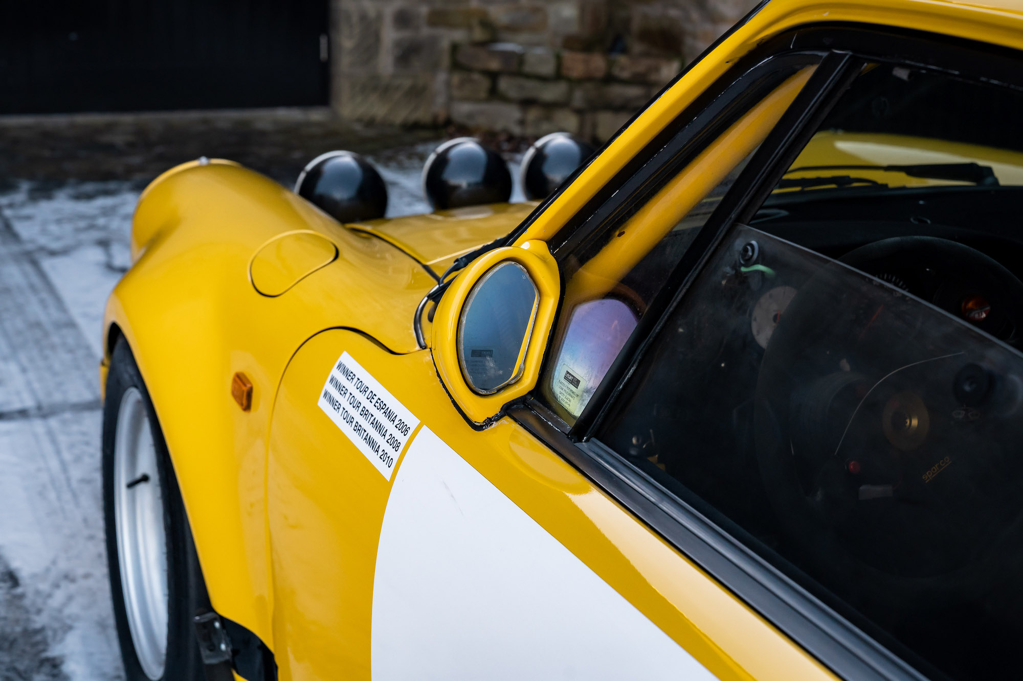 1975 Porsche 911 MFI - RSR IROC REPLICA