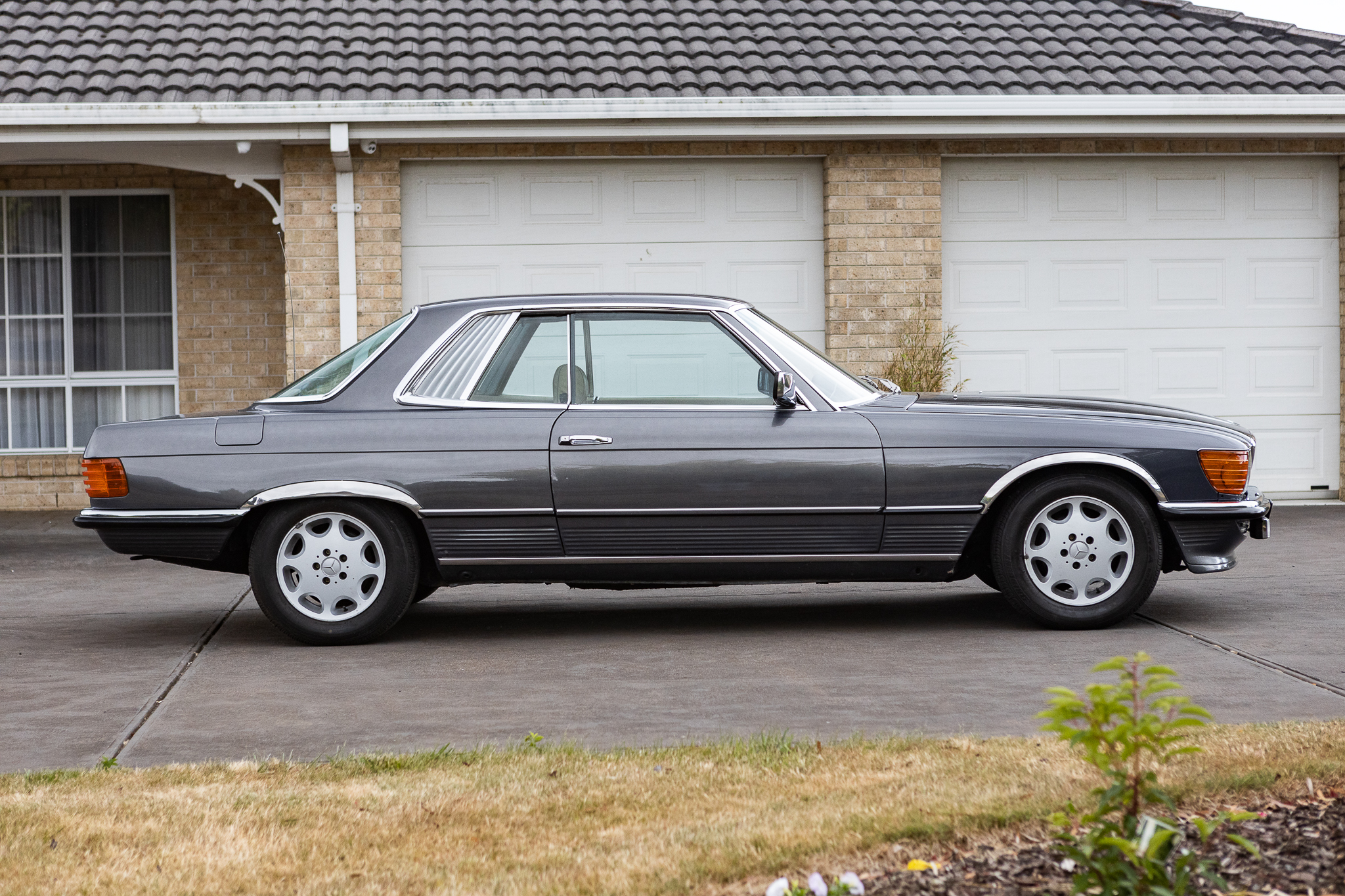 1981 MERCEDES-BENZ (R107) 380 SLC