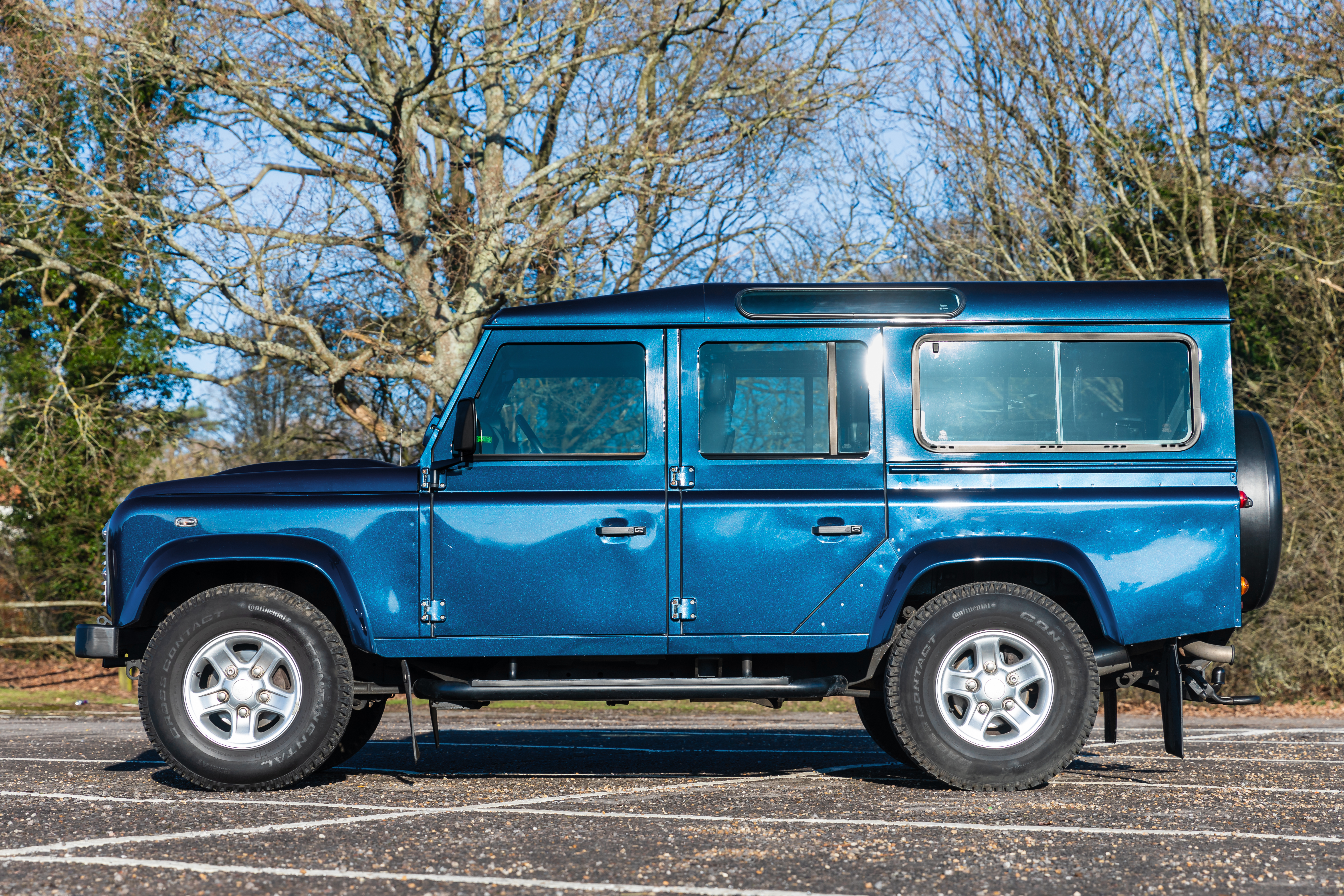 2011 LAND ROVER DEFENDER 110 XS STATION WAGON - 18,135 MILES