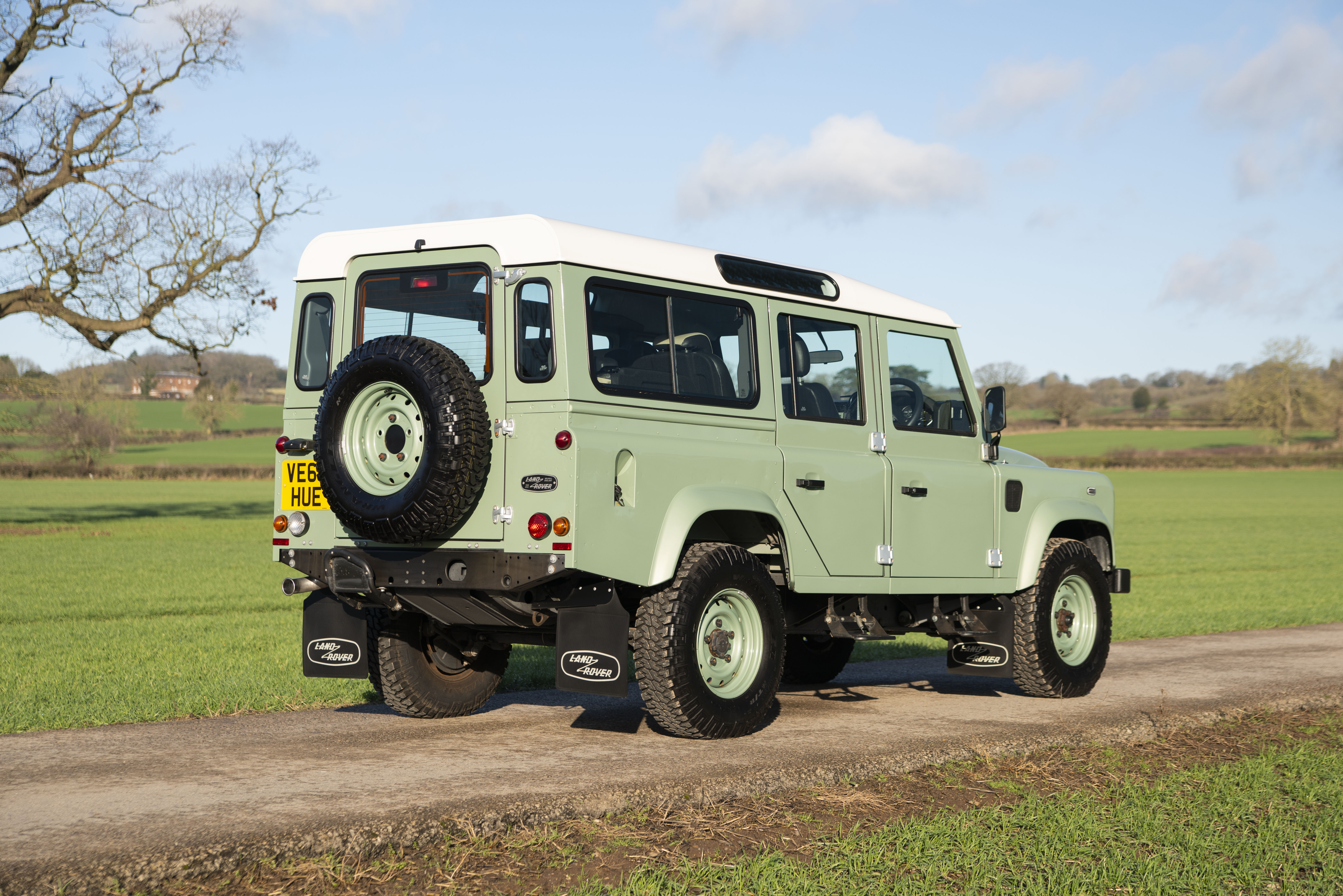 2015 LAND ROVER DEFENDER 110 HERITAGE - 1,521 MILES