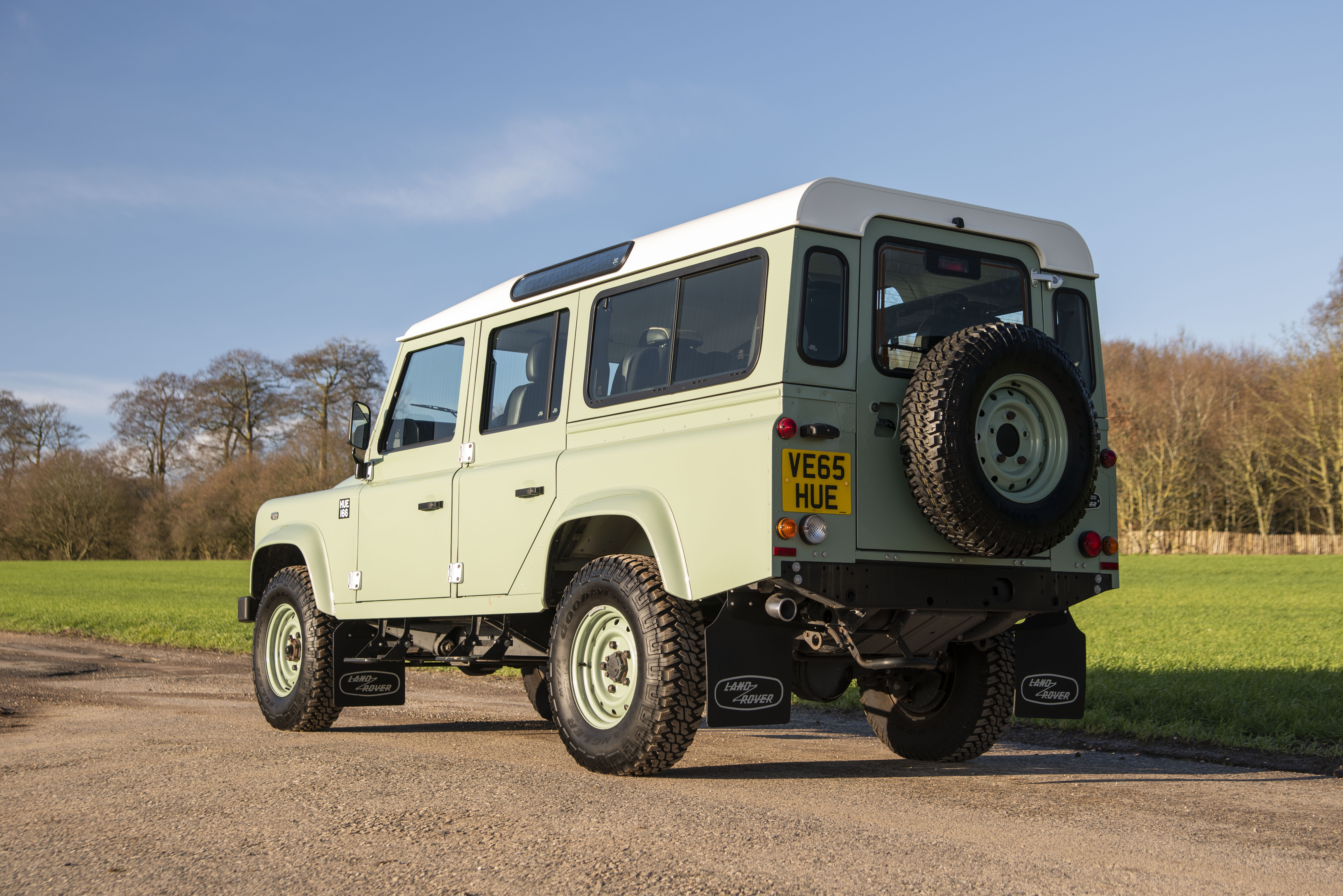 2015 LAND ROVER DEFENDER 110 HERITAGE - 1,521 MILES