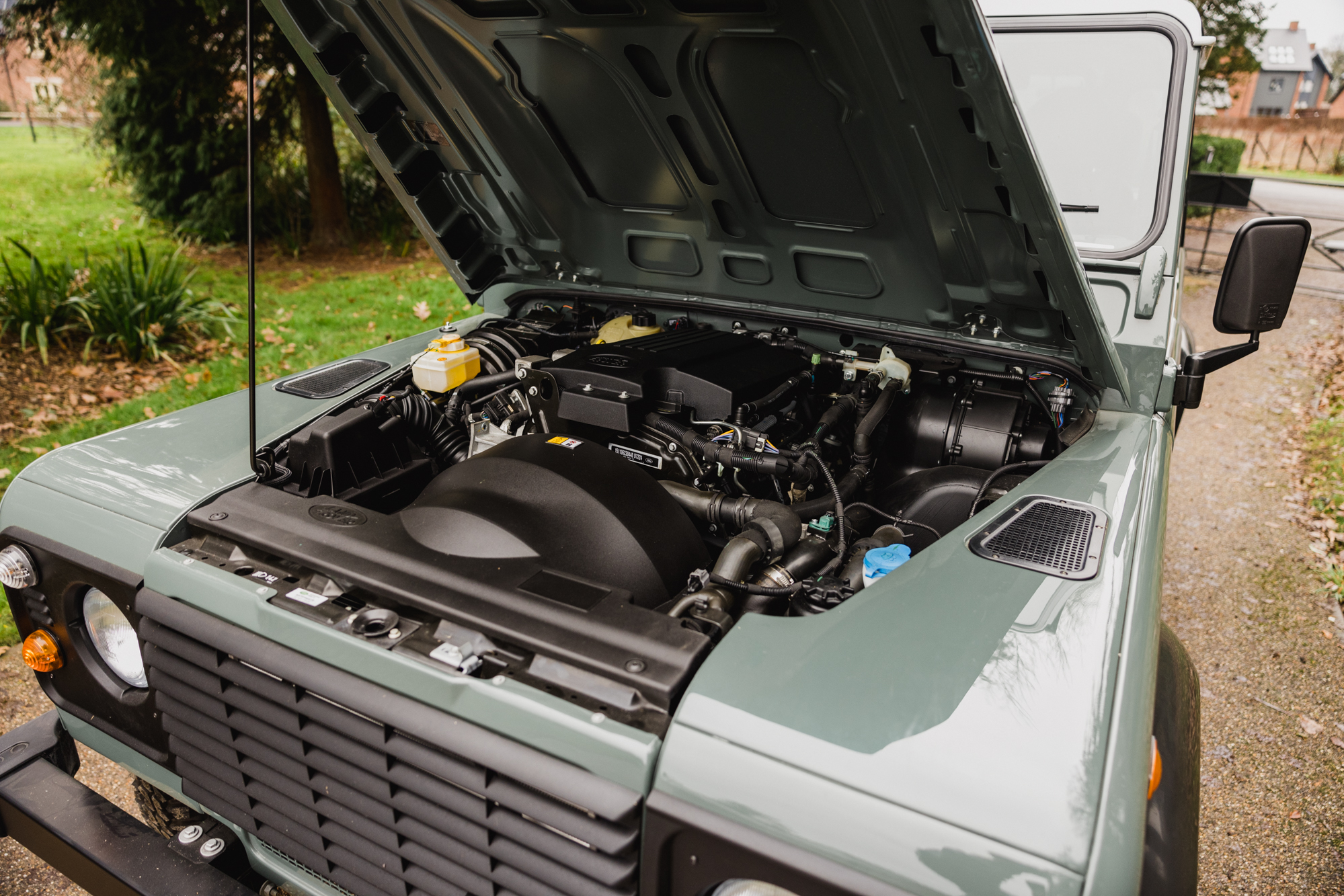 2016 LAND ROVER DEFENDER 90 - 39 MILES