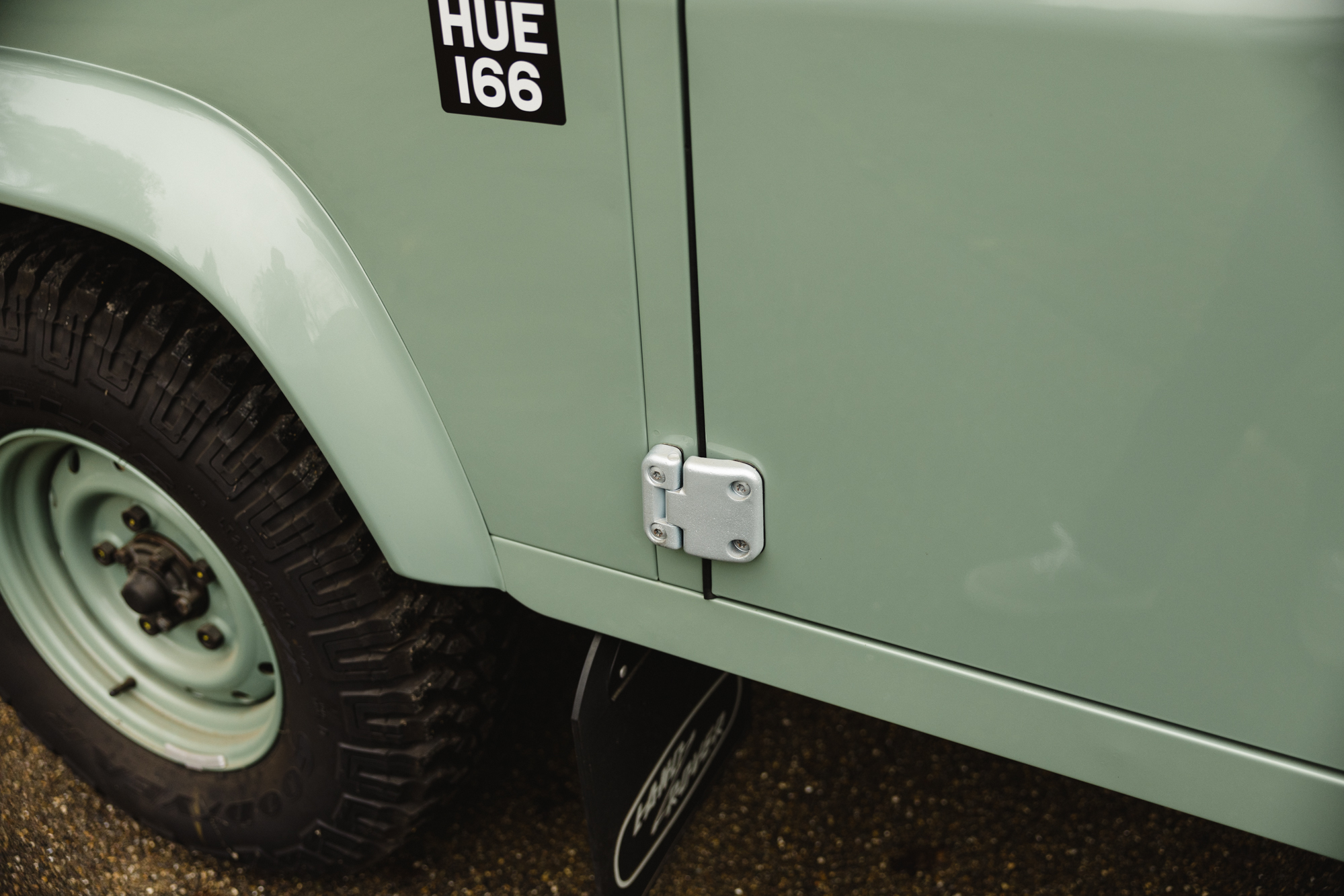 2015 LAND ROVER DEFENDER 90 HERITAGE - 18 MILES