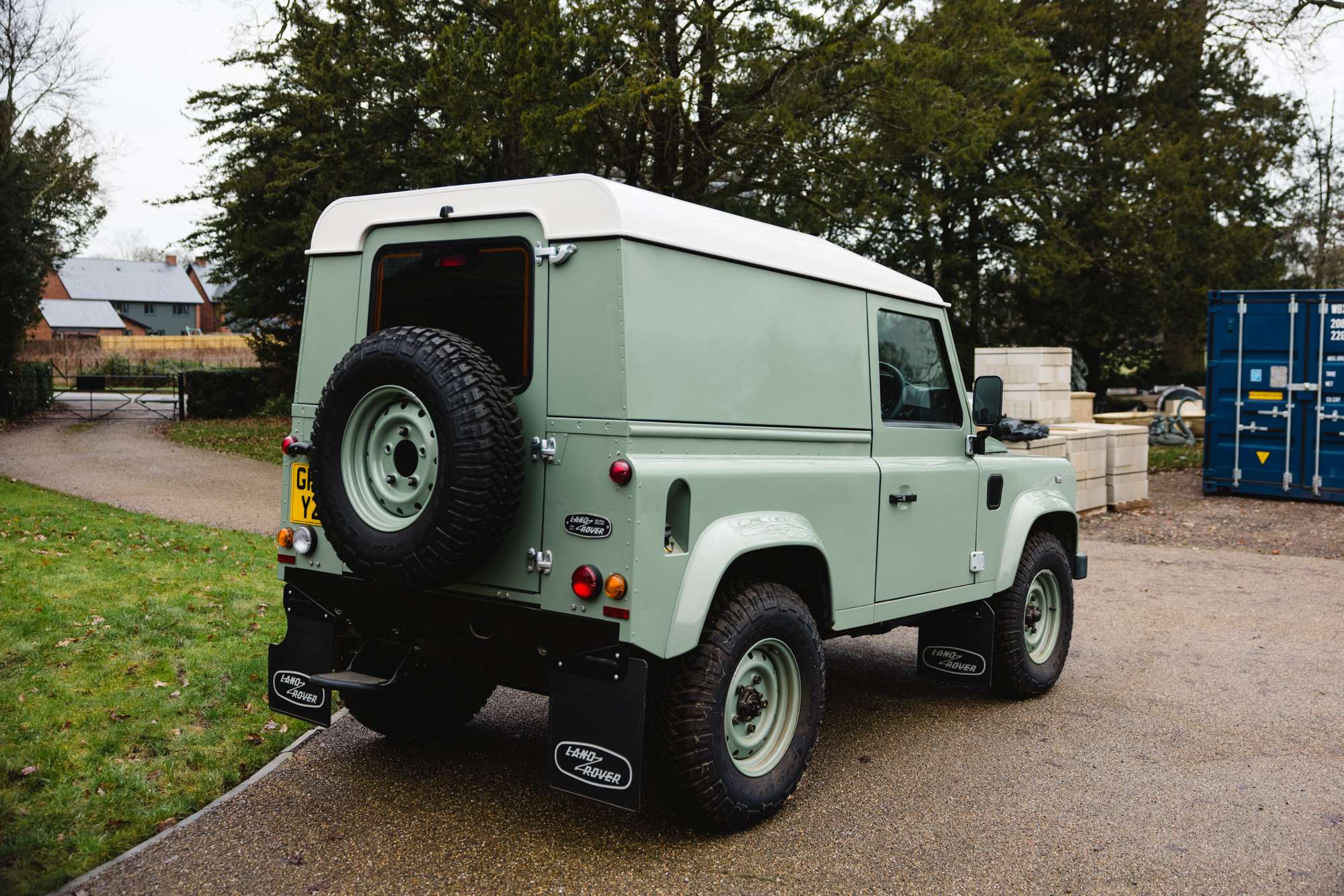 2015 LAND ROVER DEFENDER 90 HERITAGE - 18 MILES