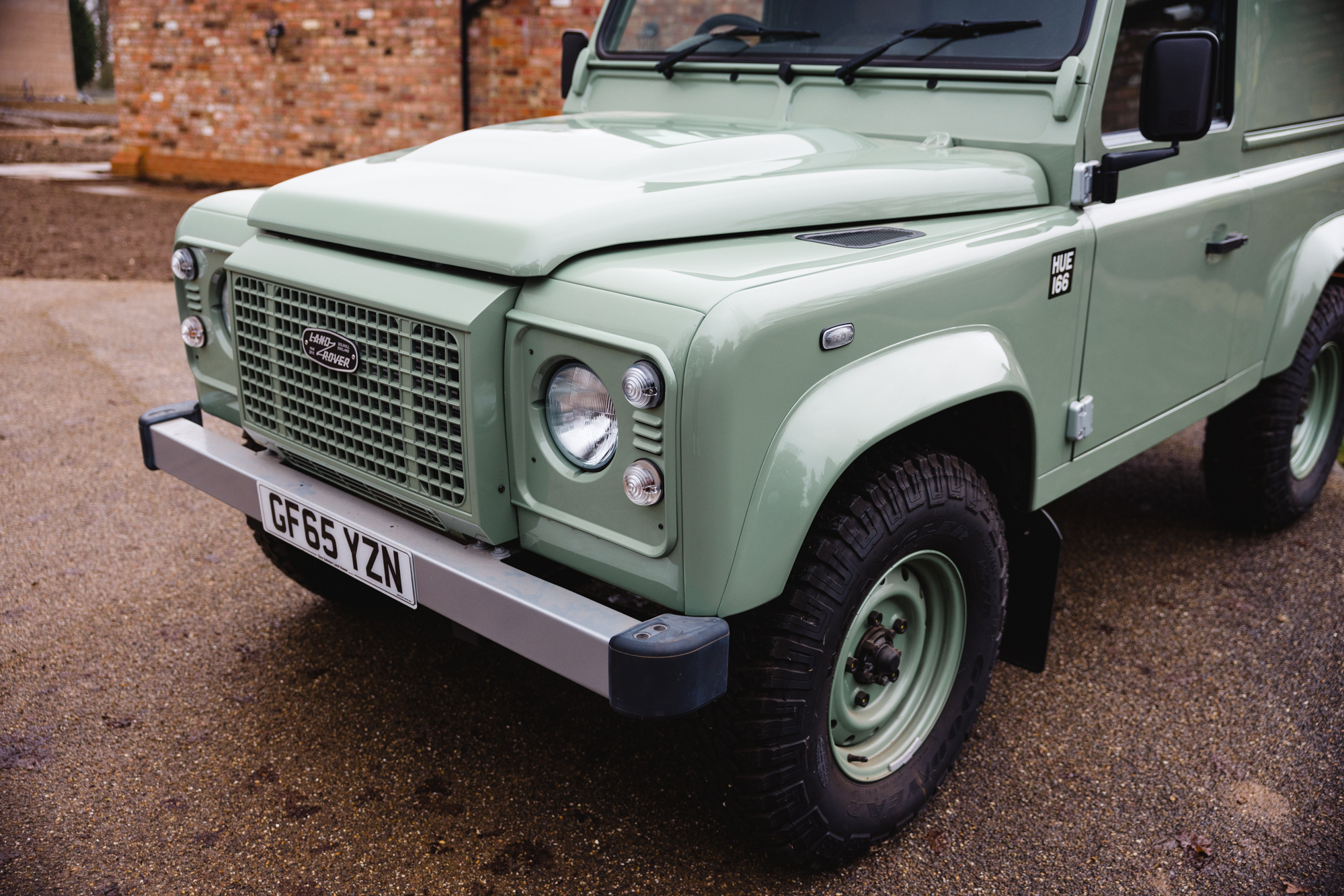 2015 LAND ROVER DEFENDER 90 HERITAGE - 18 MILES