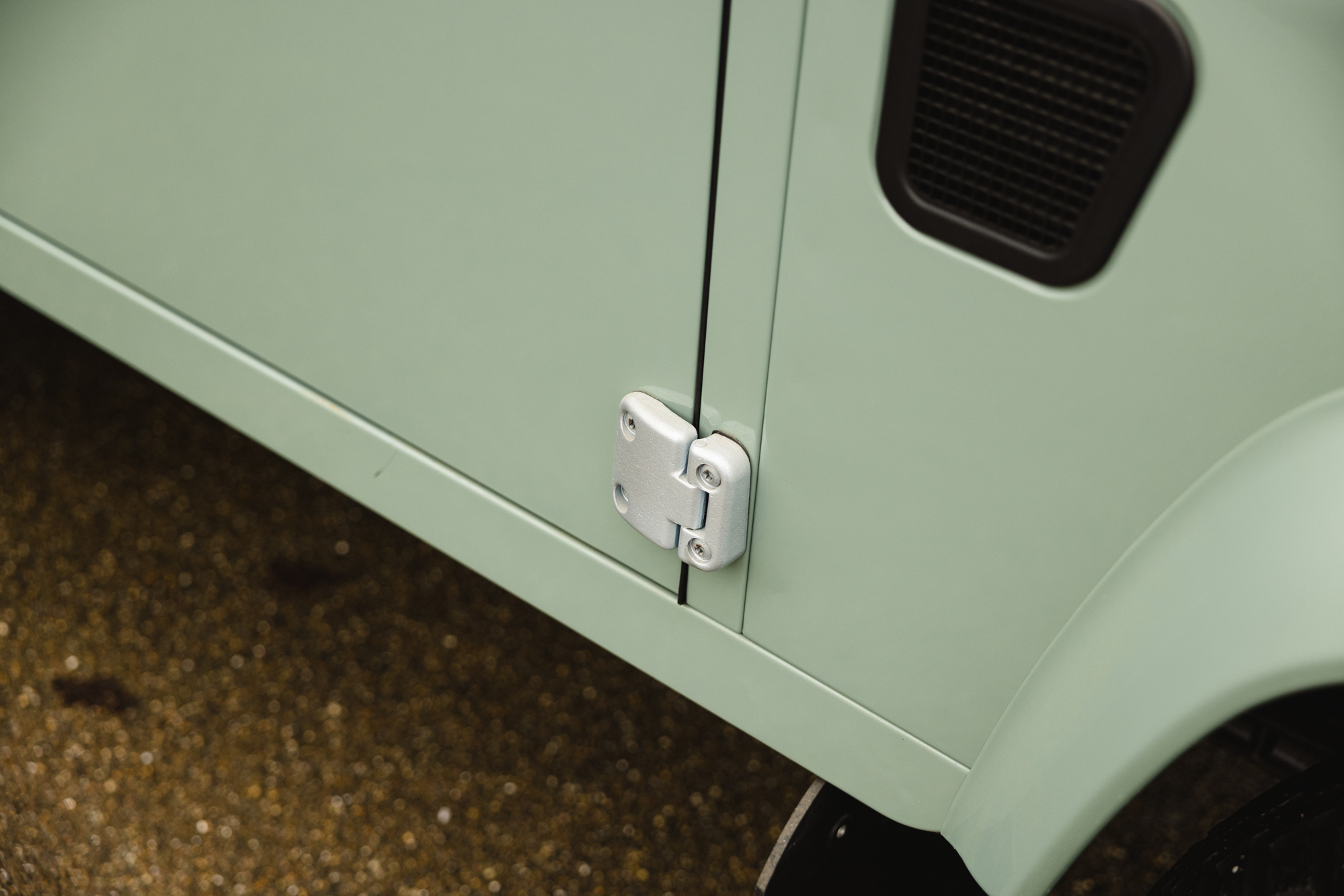 2015 LAND ROVER DEFENDER 90 HERITAGE - 18 MILES