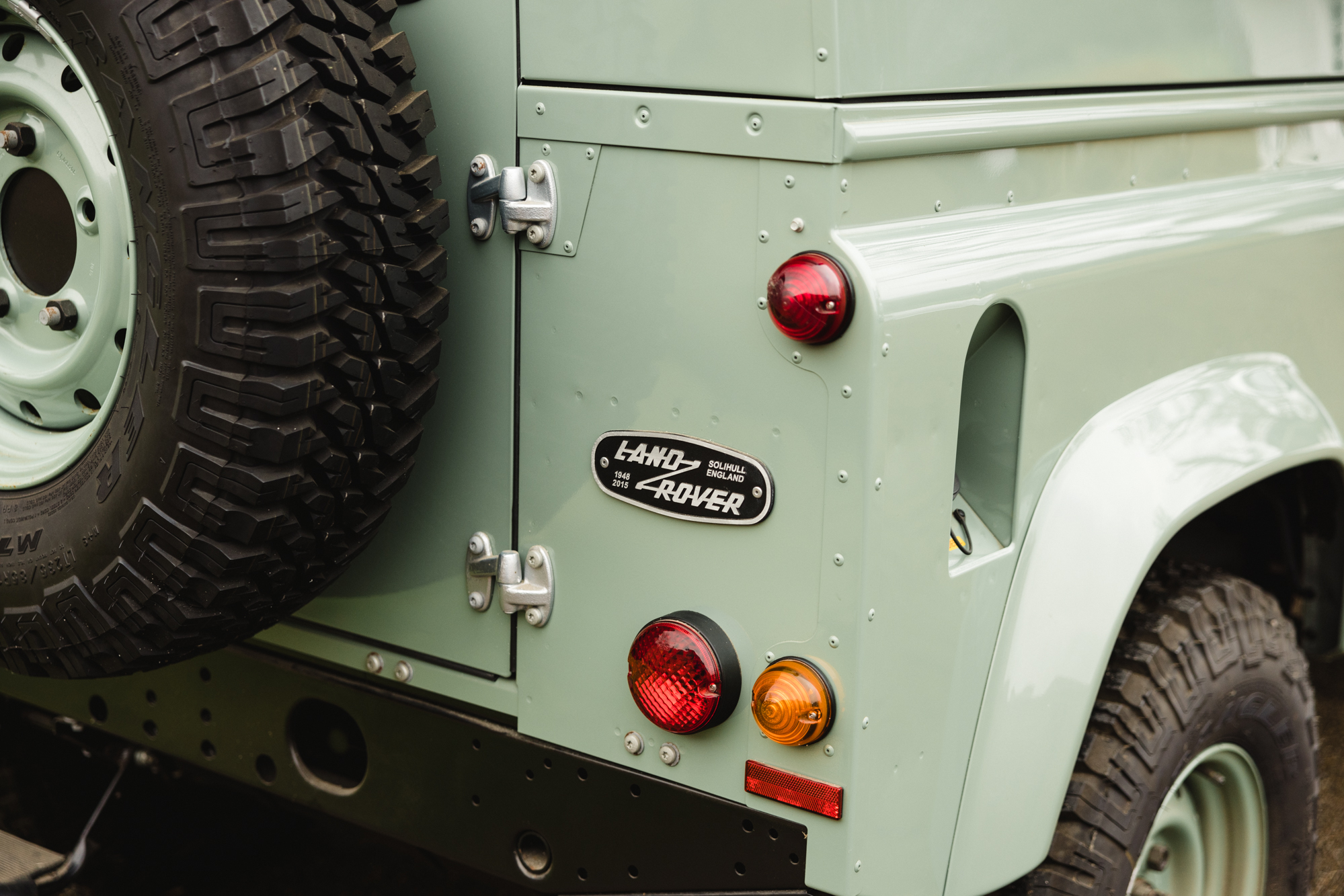 2015 LAND ROVER DEFENDER 90 HERITAGE - 18 MILES