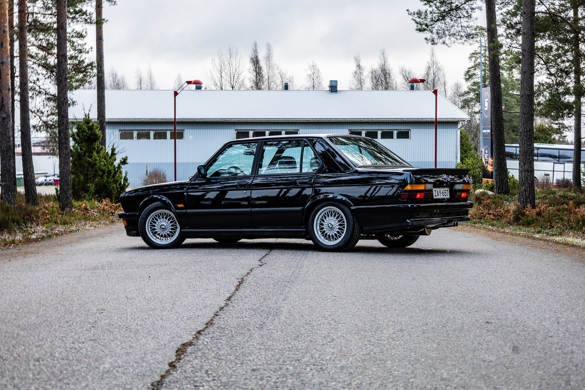 1988 BMW (E28) M5