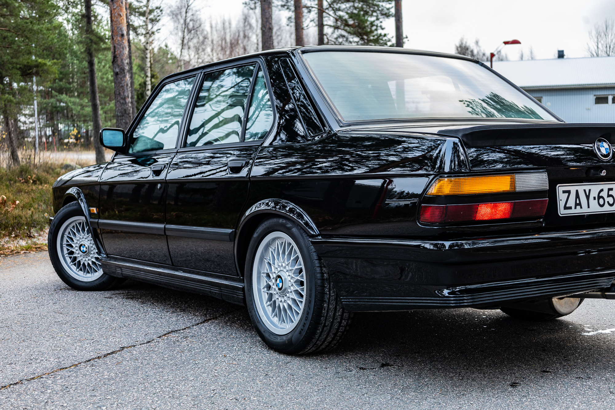 1988 BMW (E28) M5