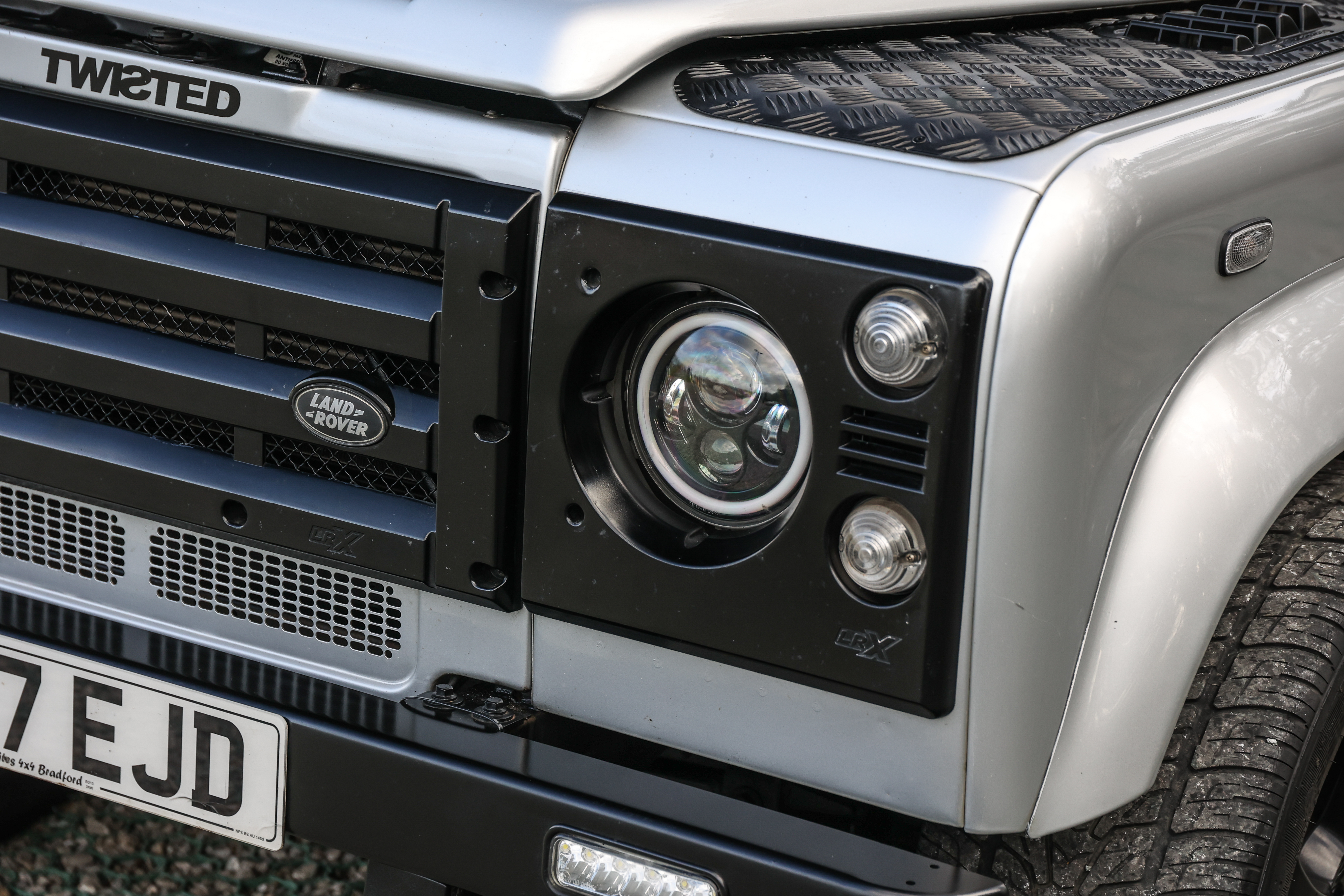 2007 LAND ROVER DEFENDER 90 TD5 STATION WAGON - TWISTED UPGRADES for ...