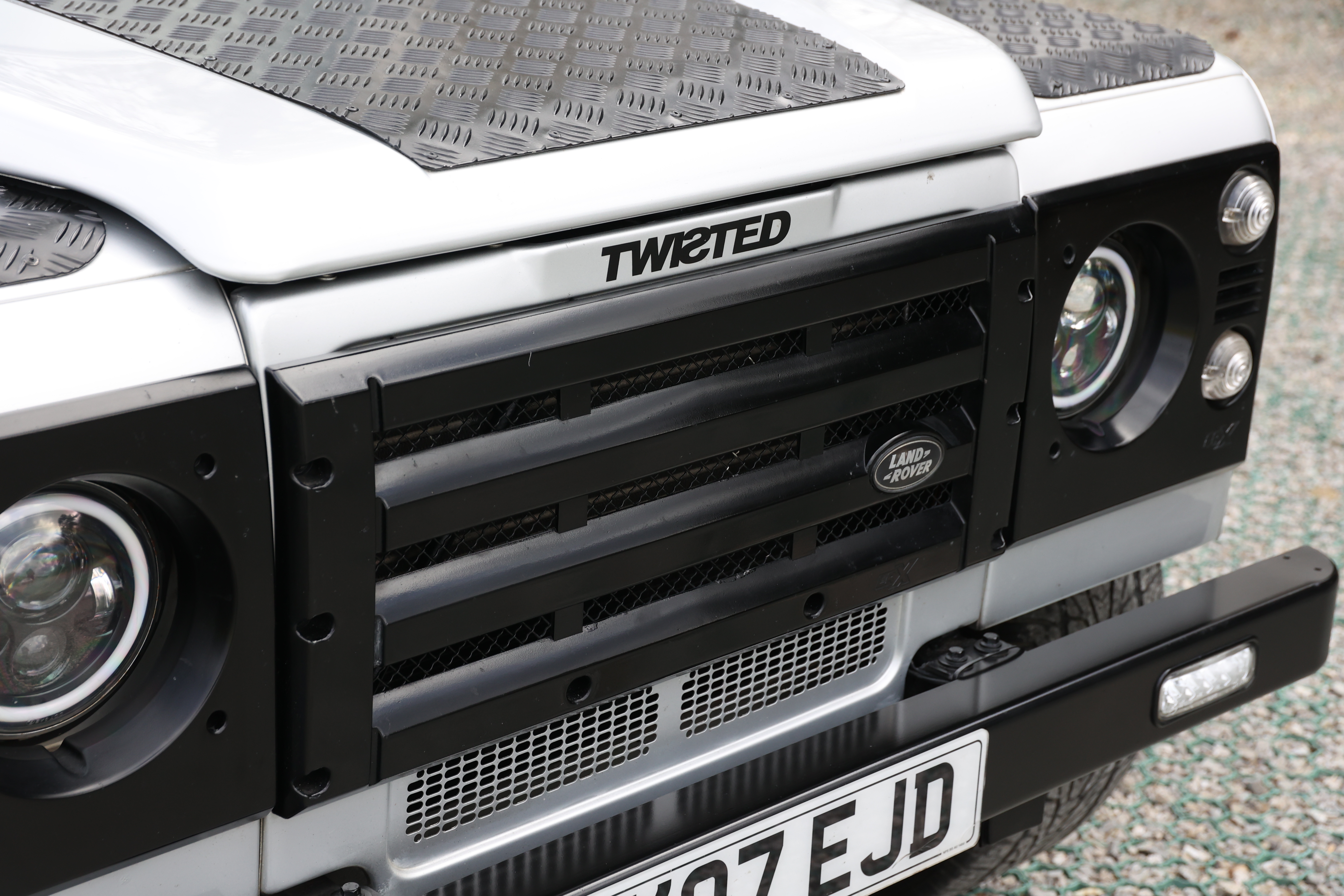 2007 LAND ROVER DEFENDER 90 TD5 STATION WAGON - TWISTED UPGRADES