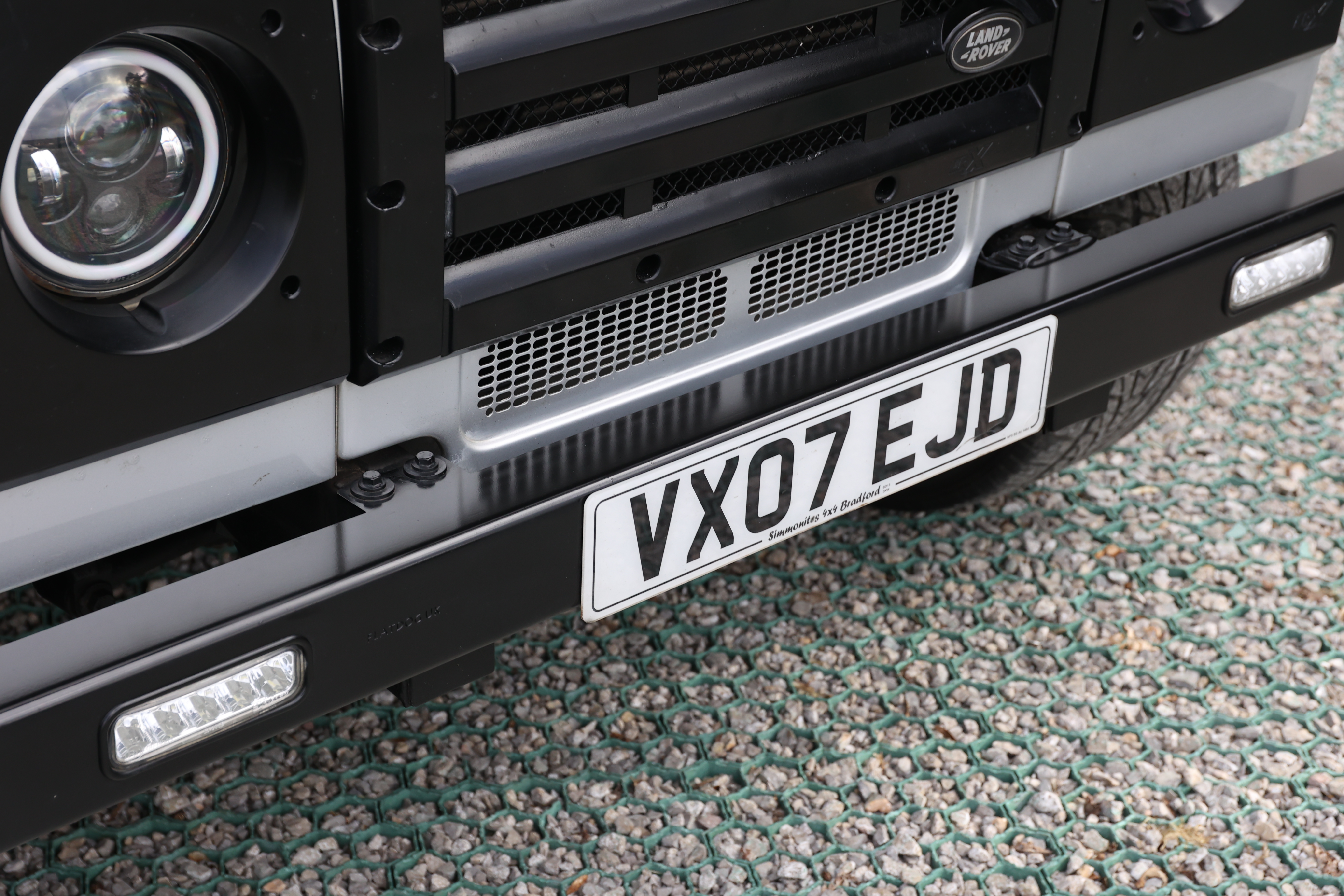 2007 LAND ROVER DEFENDER 90 TD5 STATION WAGON - TWISTED UPGRADES