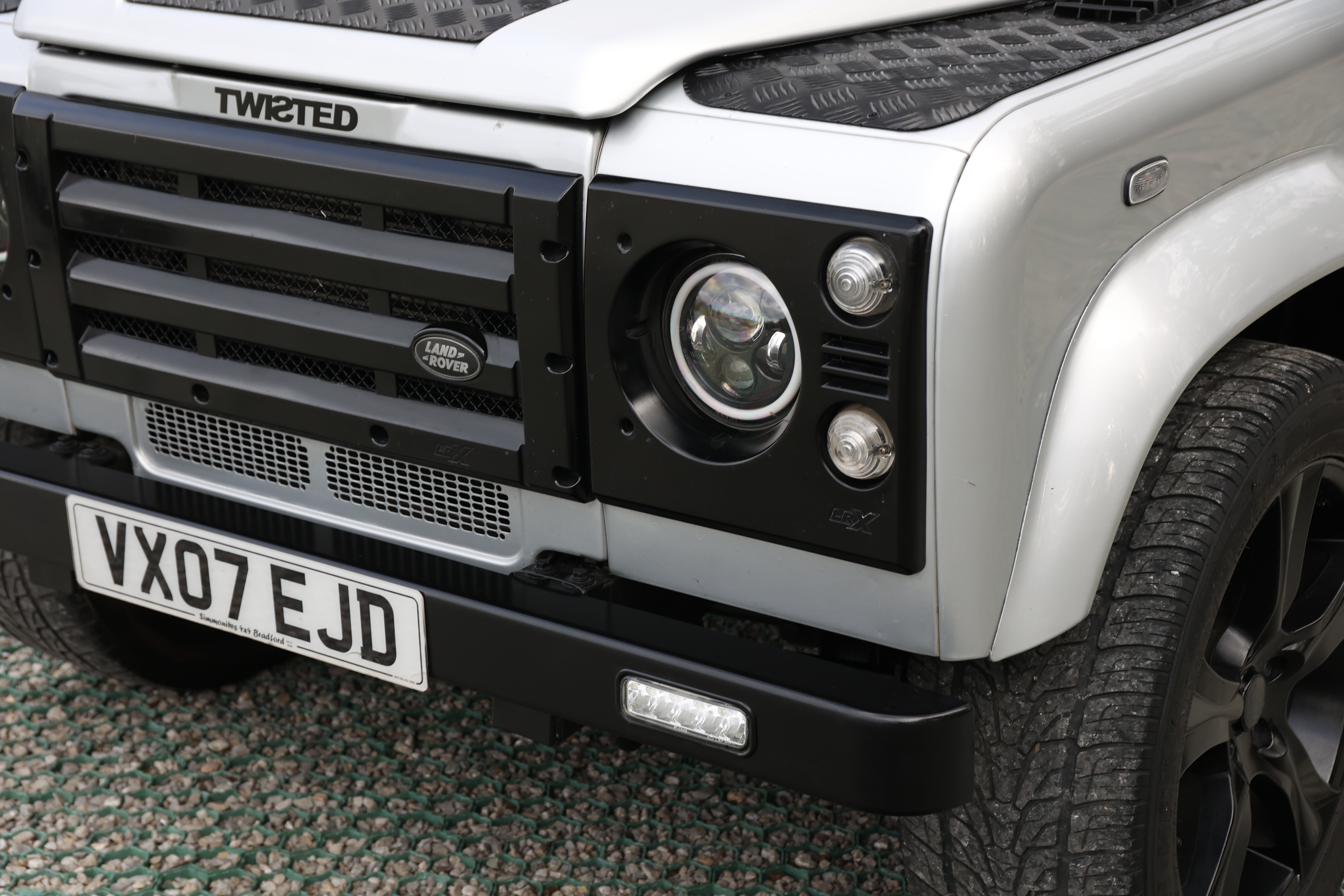2007 LAND ROVER DEFENDER 90 TD5 STATION WAGON - TWISTED UPGRADES for ...