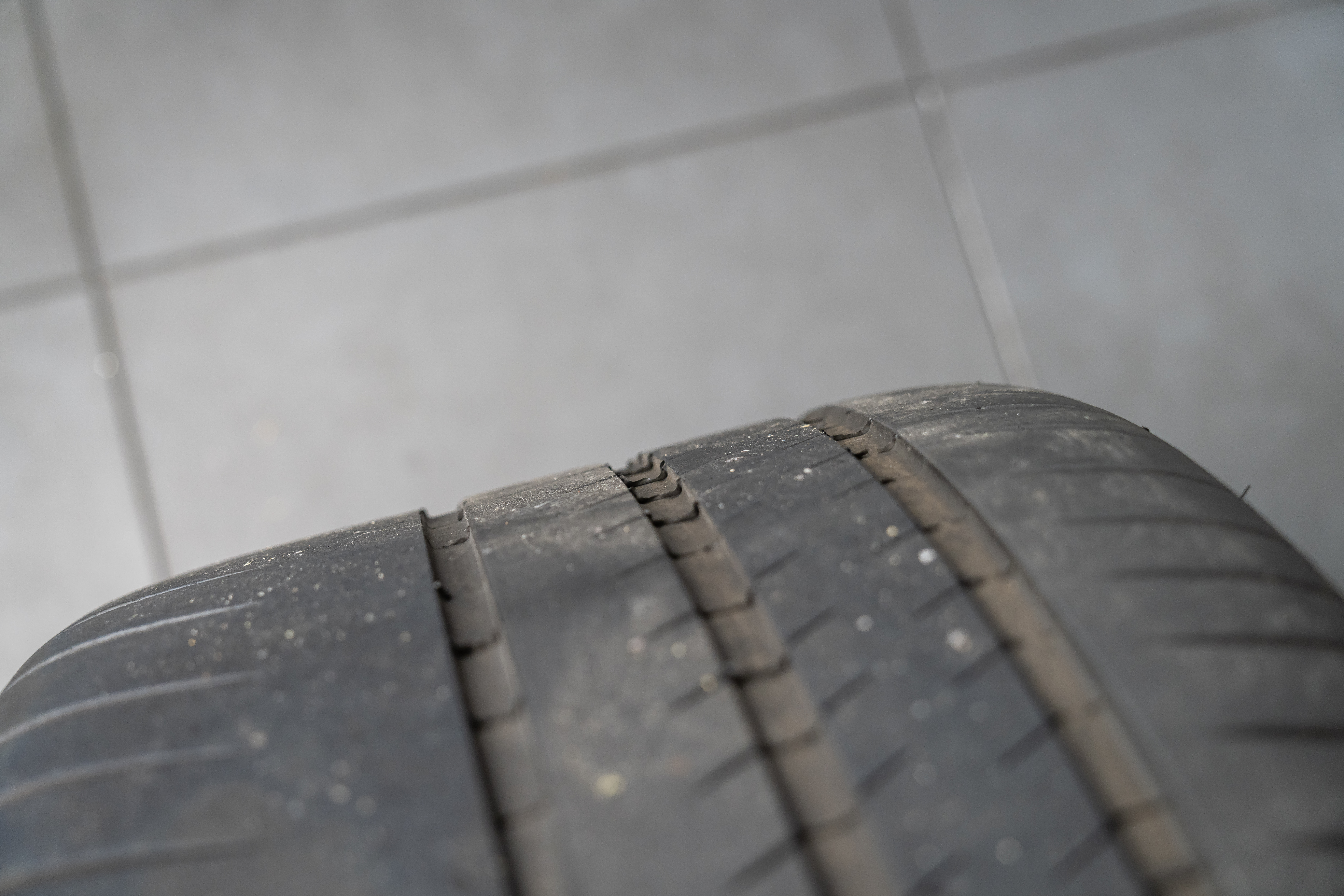 SET OF PORSCHE 911 (991) GT2 RS WHEELS AND TYRES