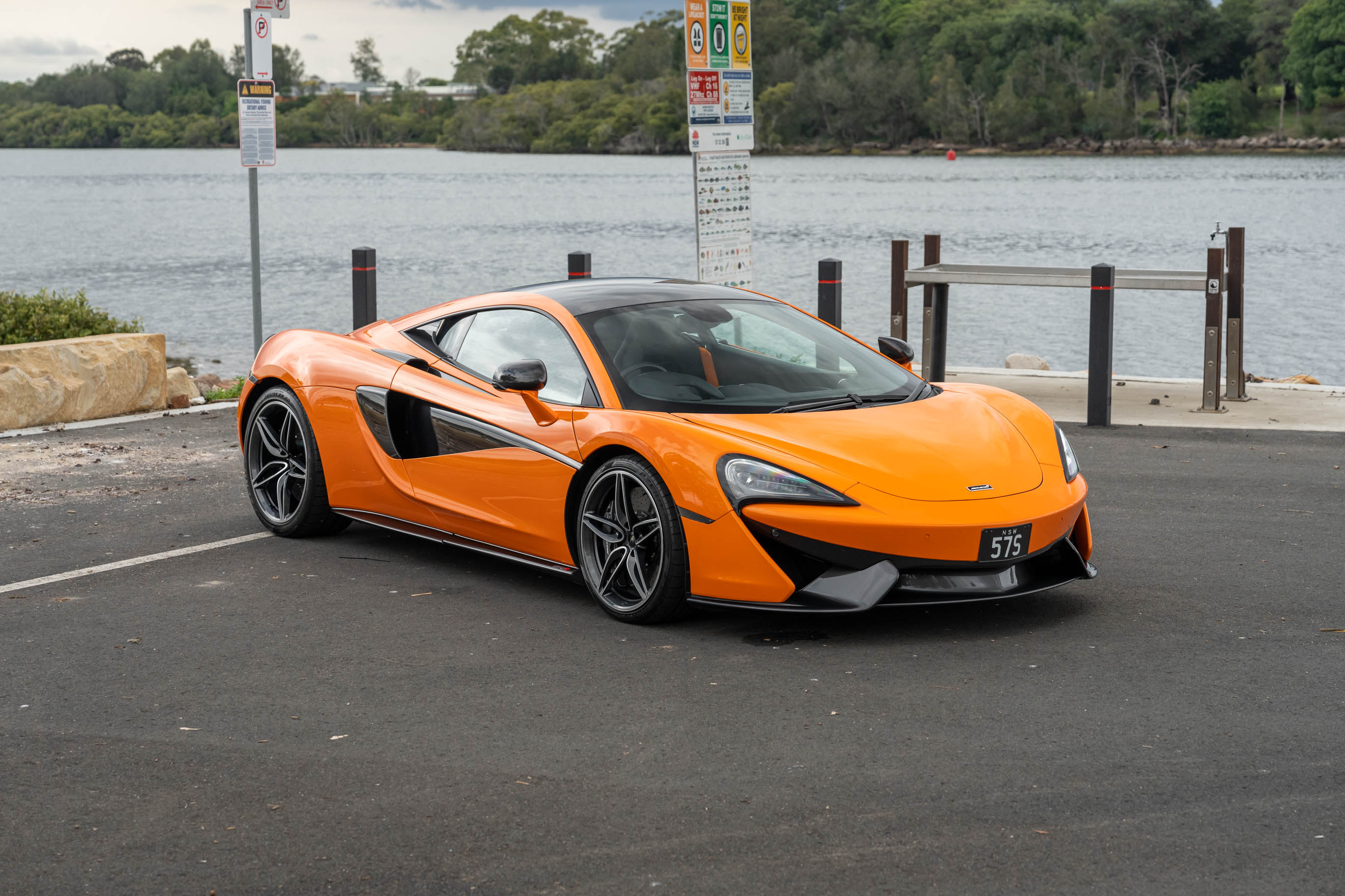 2019 MCLAREN 570S