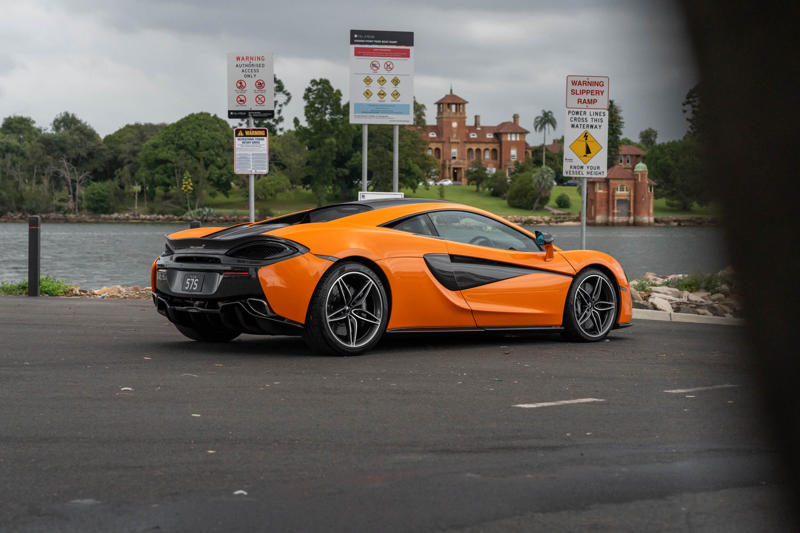 2019 MCLAREN 570S