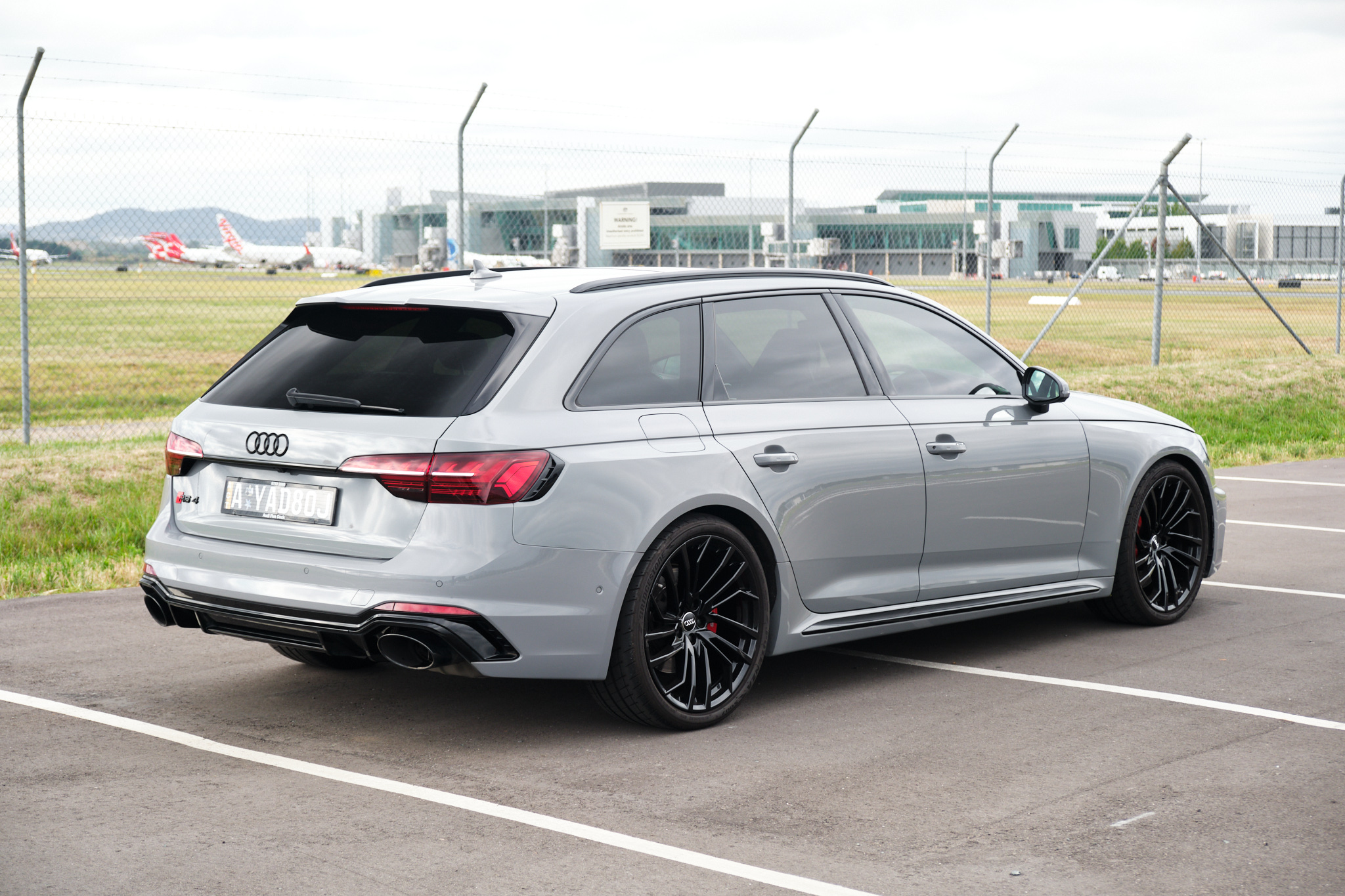 2020 AUDI RS4 AVANT