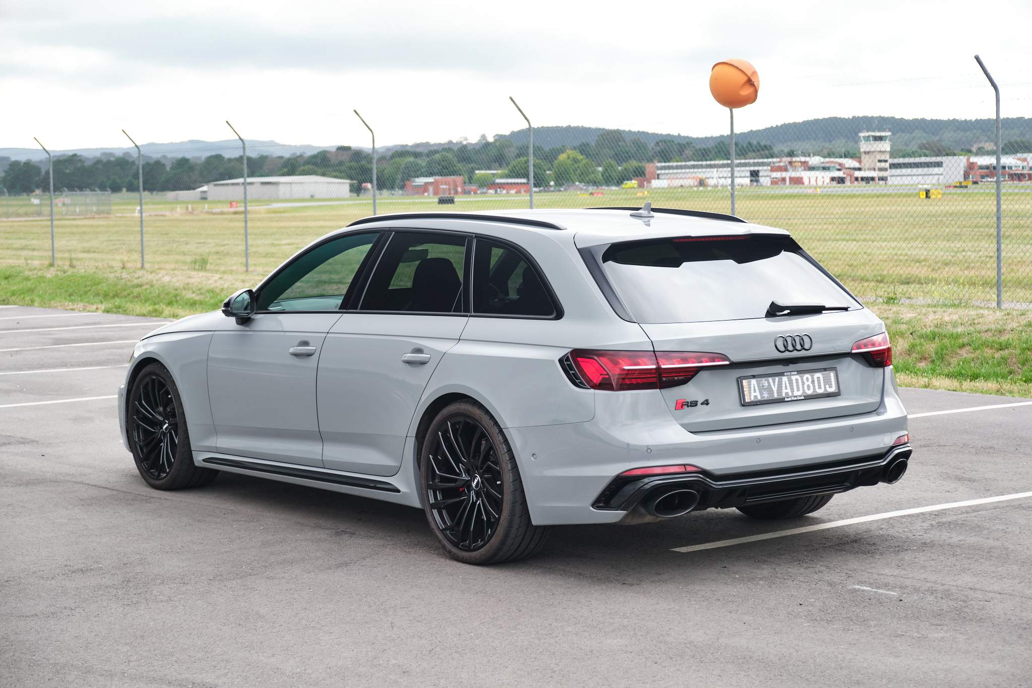 2020 AUDI RS4 AVANT