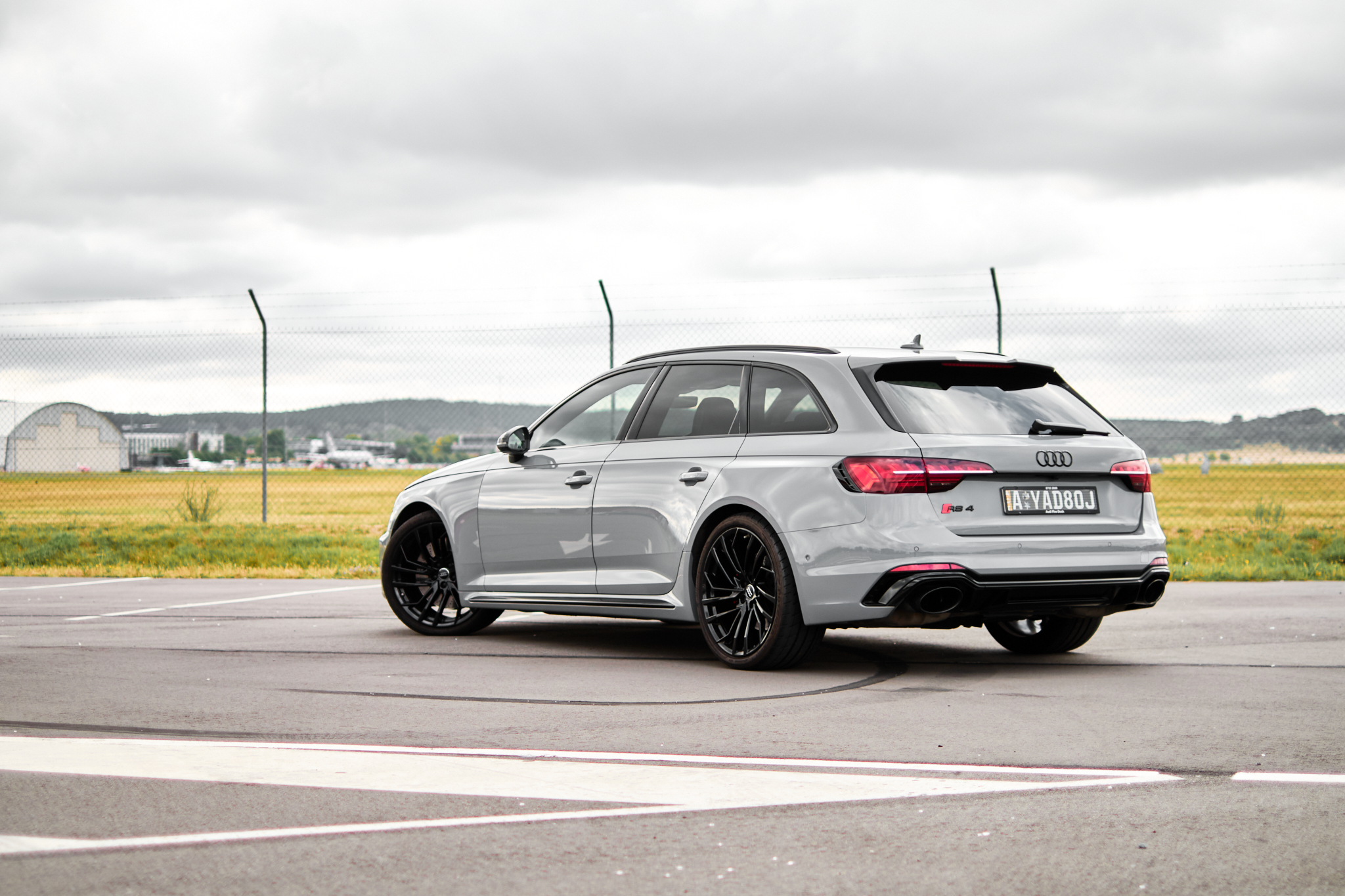 2020 AUDI RS4 AVANT