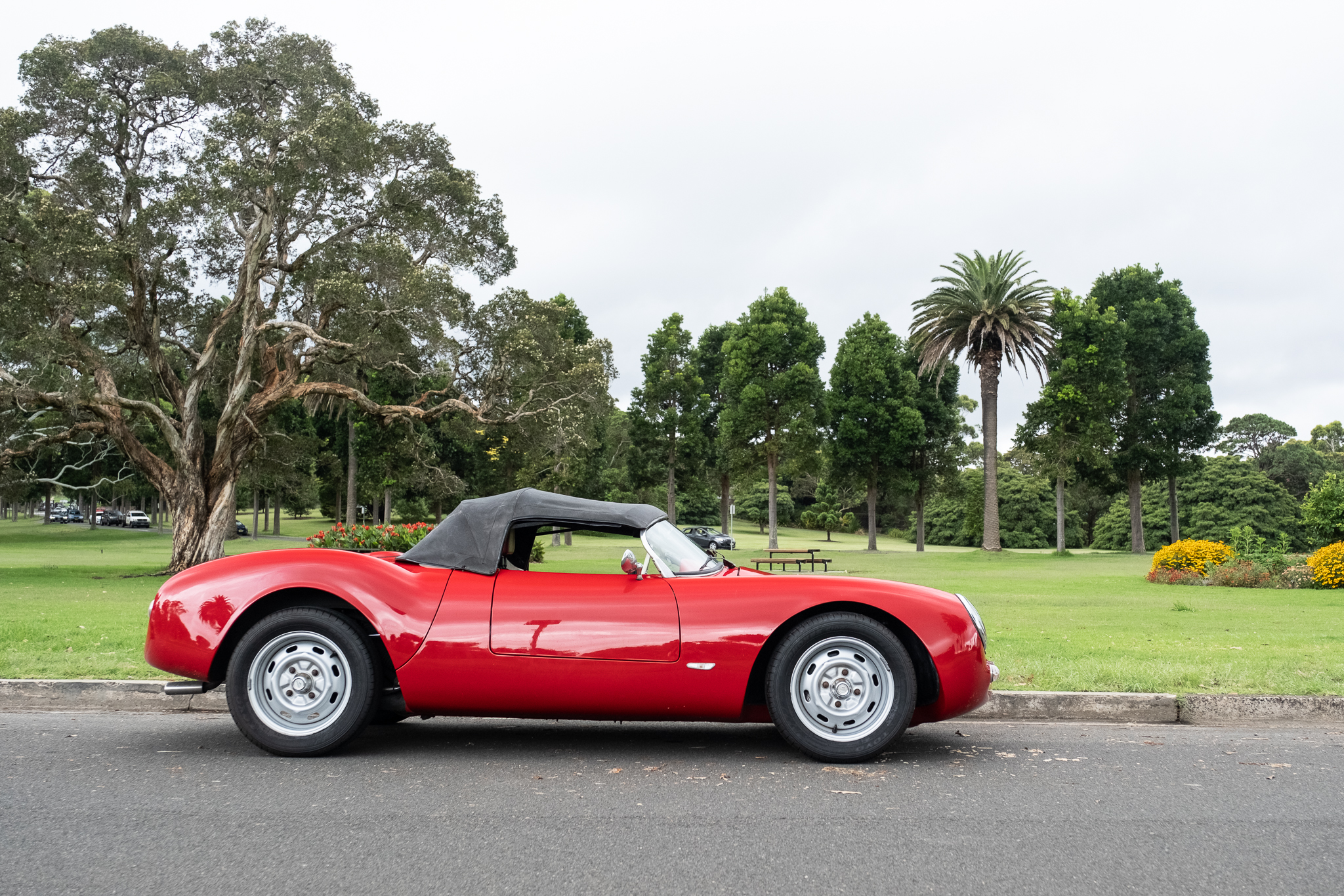 2009 CHAMONIX SPYDER 550S REPLICA