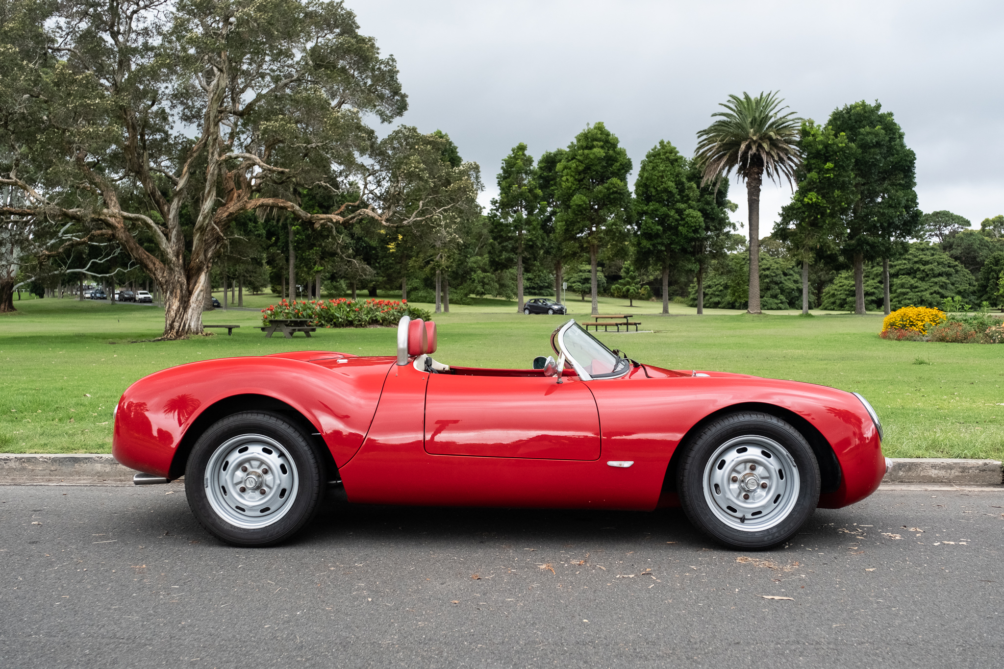 2009 CHAMONIX SPYDER 550S REPLICA