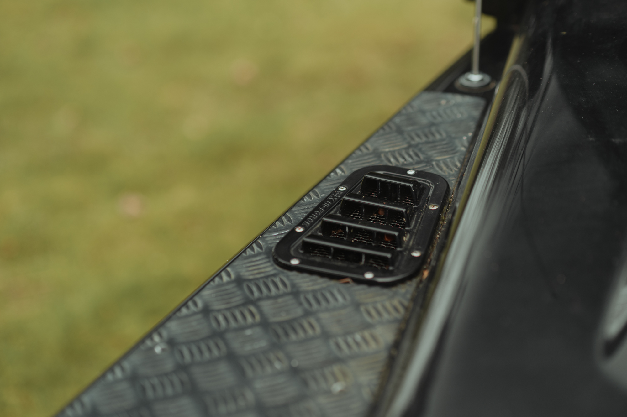 2015 LAND ROVER DEFENDER 90 XS 'TWISTED' - 2,473 MILES