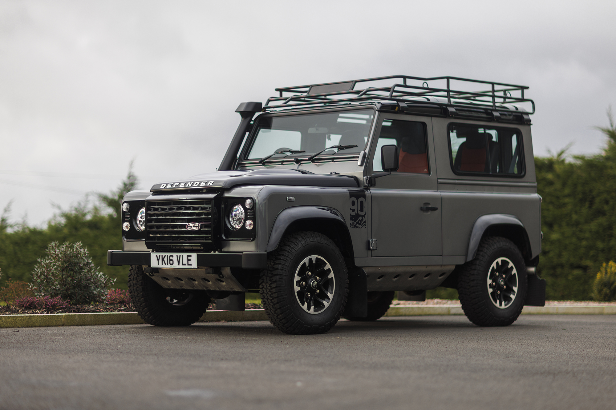 2016 LAND ROVER DEFENDER 90 ADVENTURE - 701 MILES