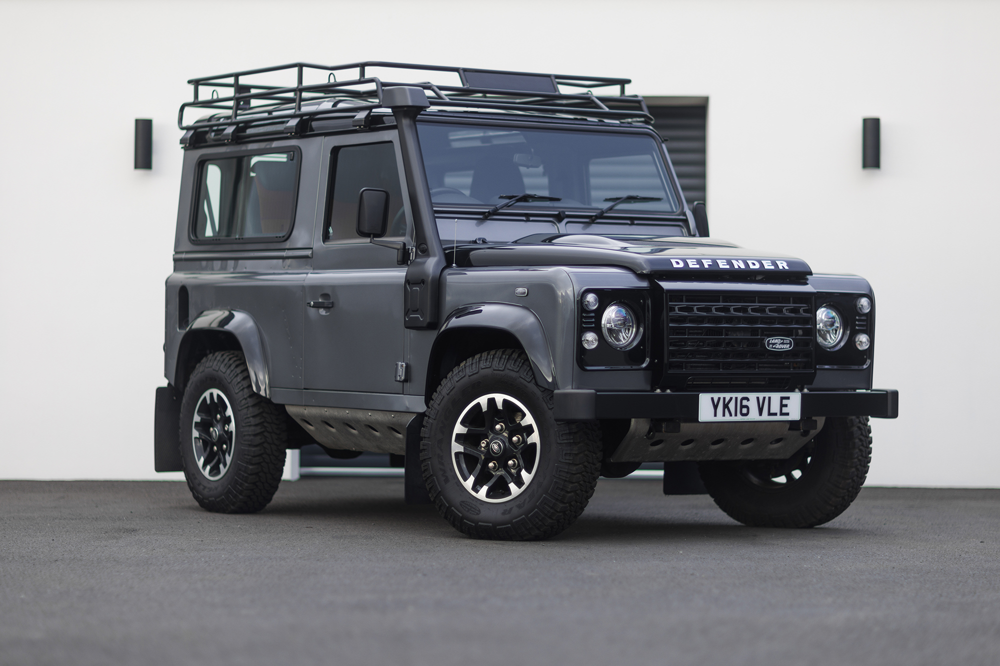 2016 LAND ROVER DEFENDER 90 ADVENTURE - 701 MILES