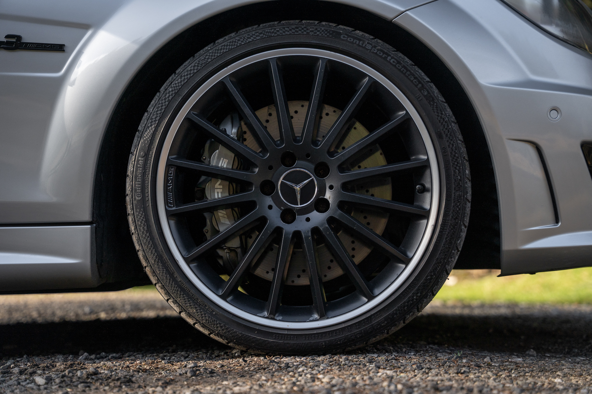 2012 MERCEDES-BENZ (W204) C63 AMG COUPE - SUPERCHARGED