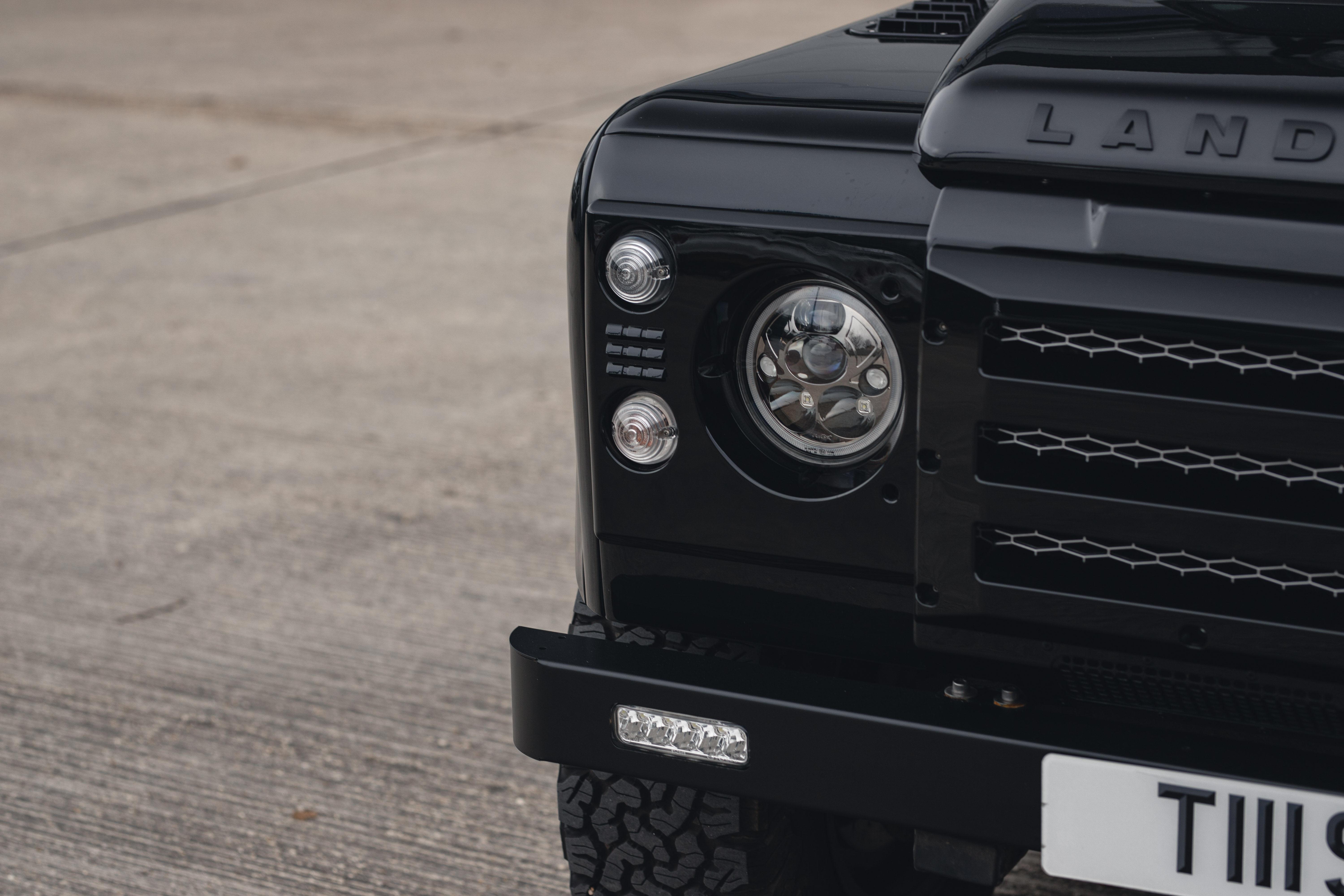 2013 LAND ROVER DEFENDER 110 XS 'TWISTED'
